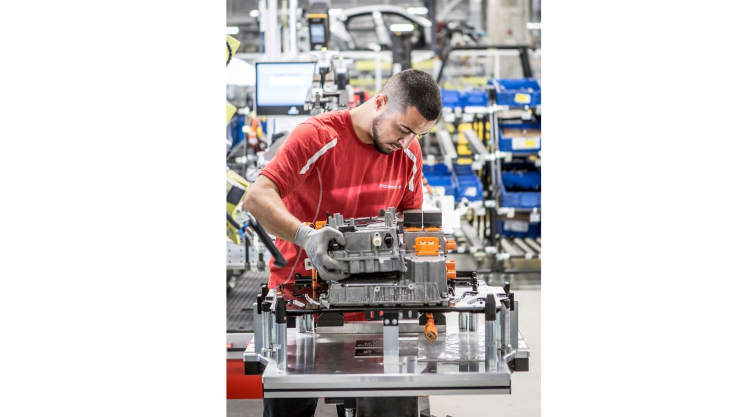 Industrial eras of production - Porsche Newsroom