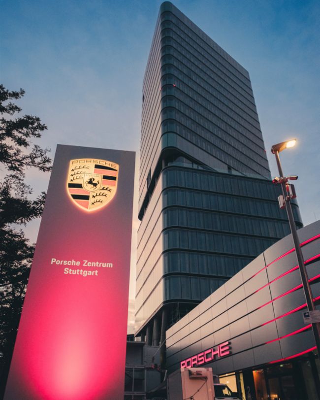 Porsche Zentrum Stuttgart am Pragsattel feierlich eröffnet - Porsche ...