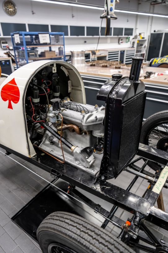 Restoration of the Austro-Daimler ADS R - Porsche Newsroom
