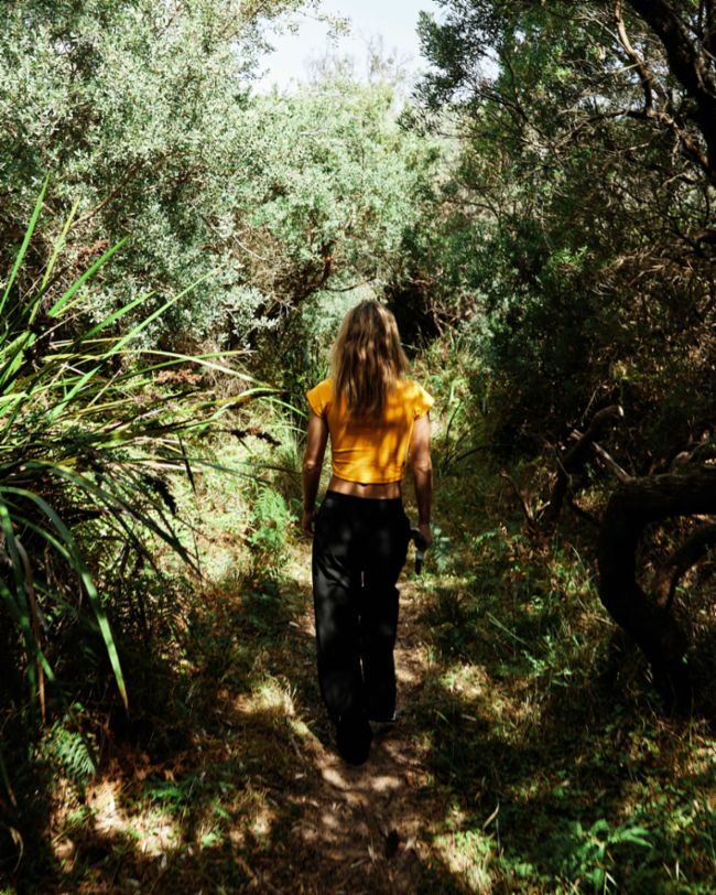 75 Years of Porsche Dreamers: Pro-surfer Nikki van Dijk - Porsche Newsroom