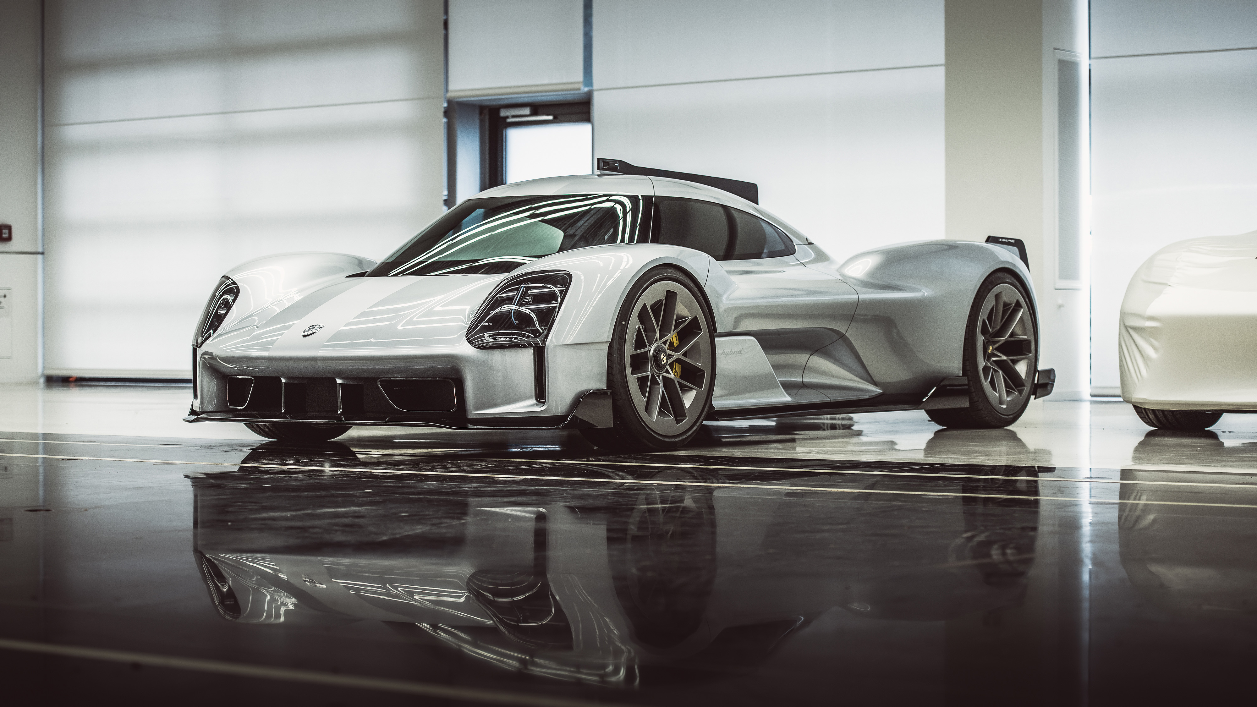 “Porsche Unseen” provides a glimpse of unreleased concept cars ...