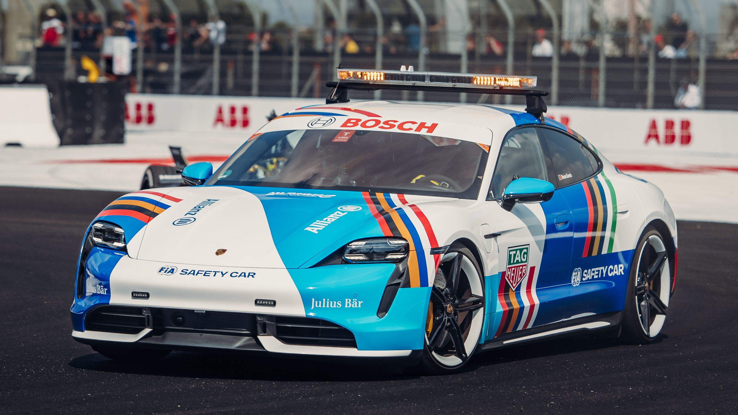 泰格豪雅保时捷电动方程式车队将带着夺冠的机会向收官战进发 - Porsche Newsroom CHN