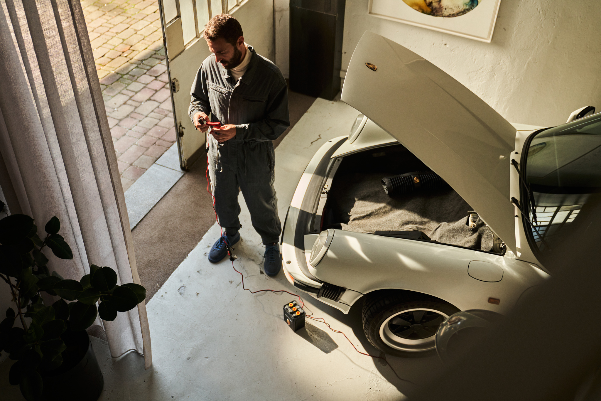 Porsche Classic Battery Charger - Porsche Newsroom USA