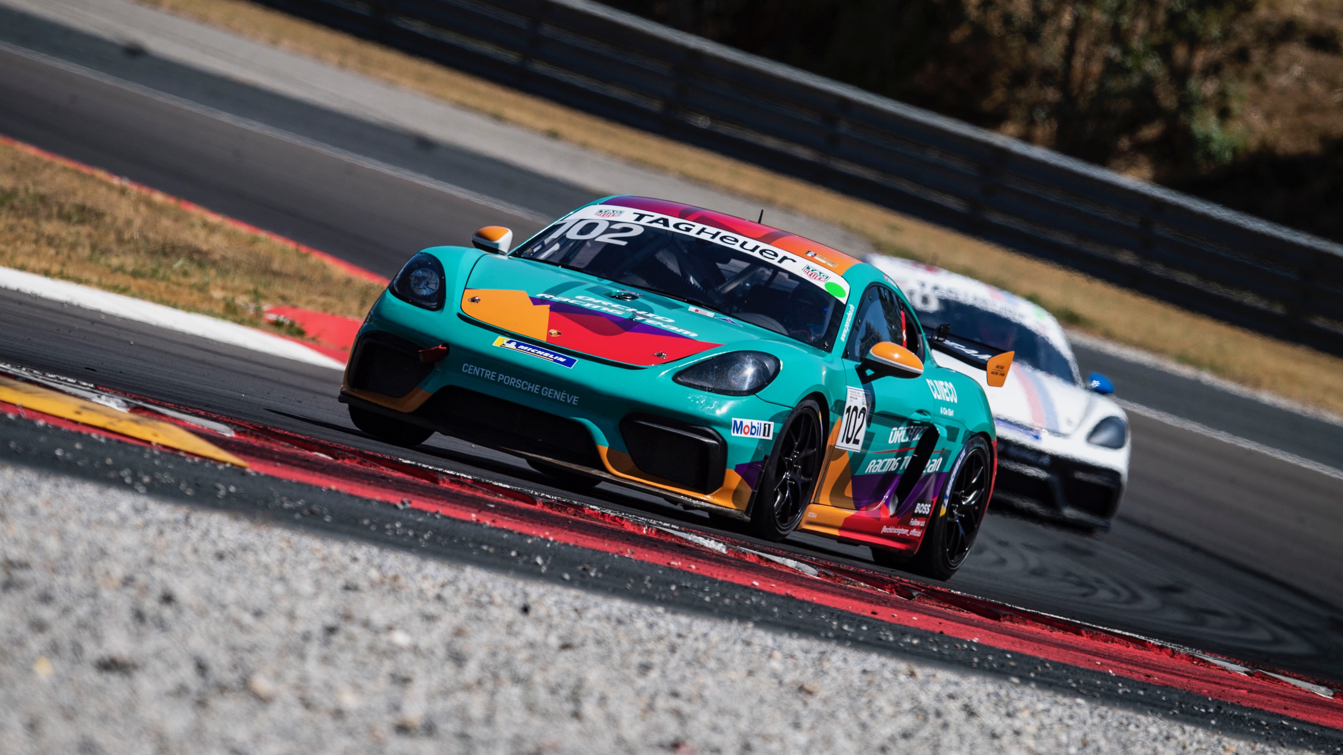Förderpilot Jasin Ferati feiert Doppelerfolg im GT3 Cup - Porsche ...