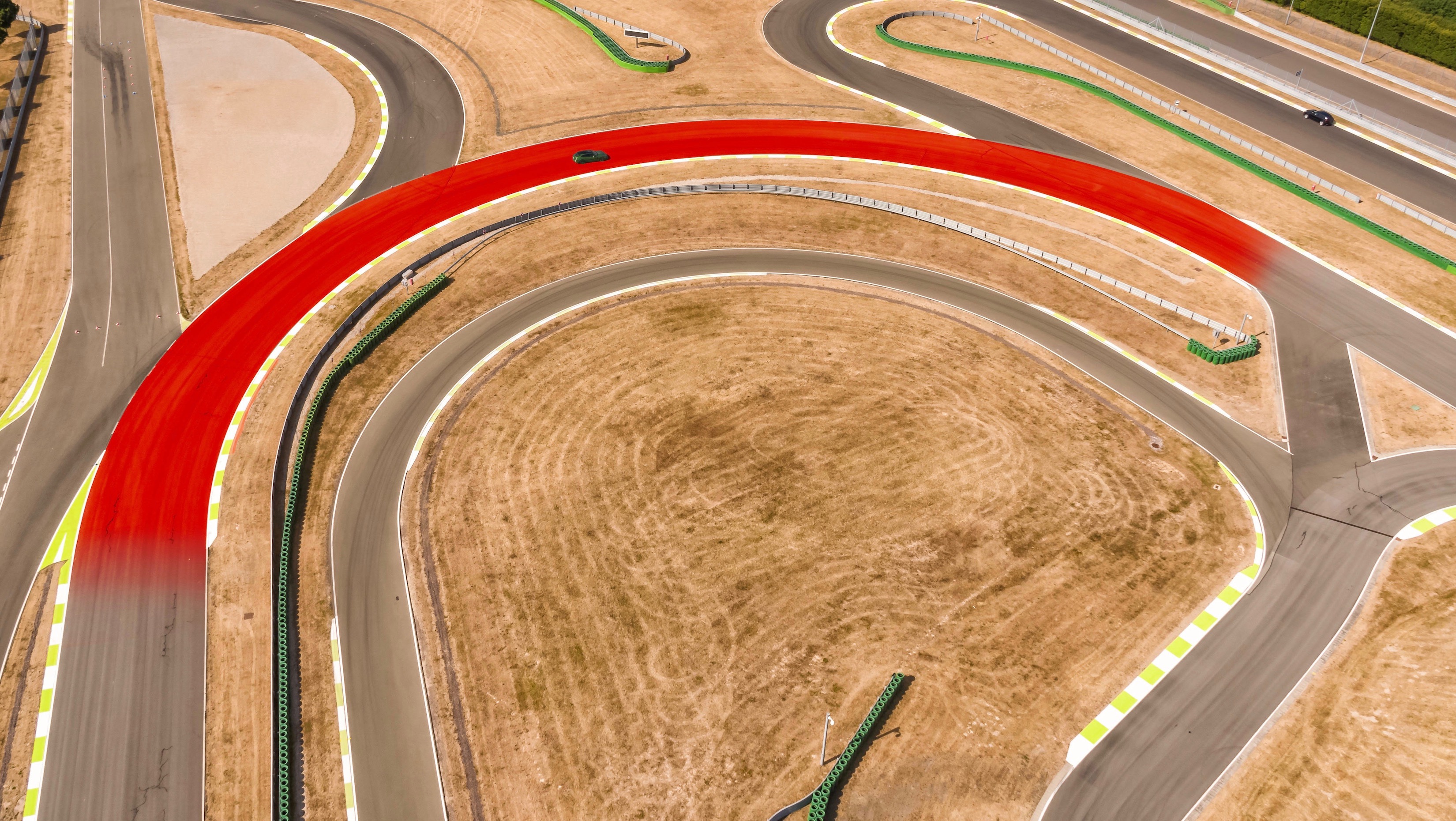 Round the world in eleven bends: The Porsche circuit in Leipzig ...