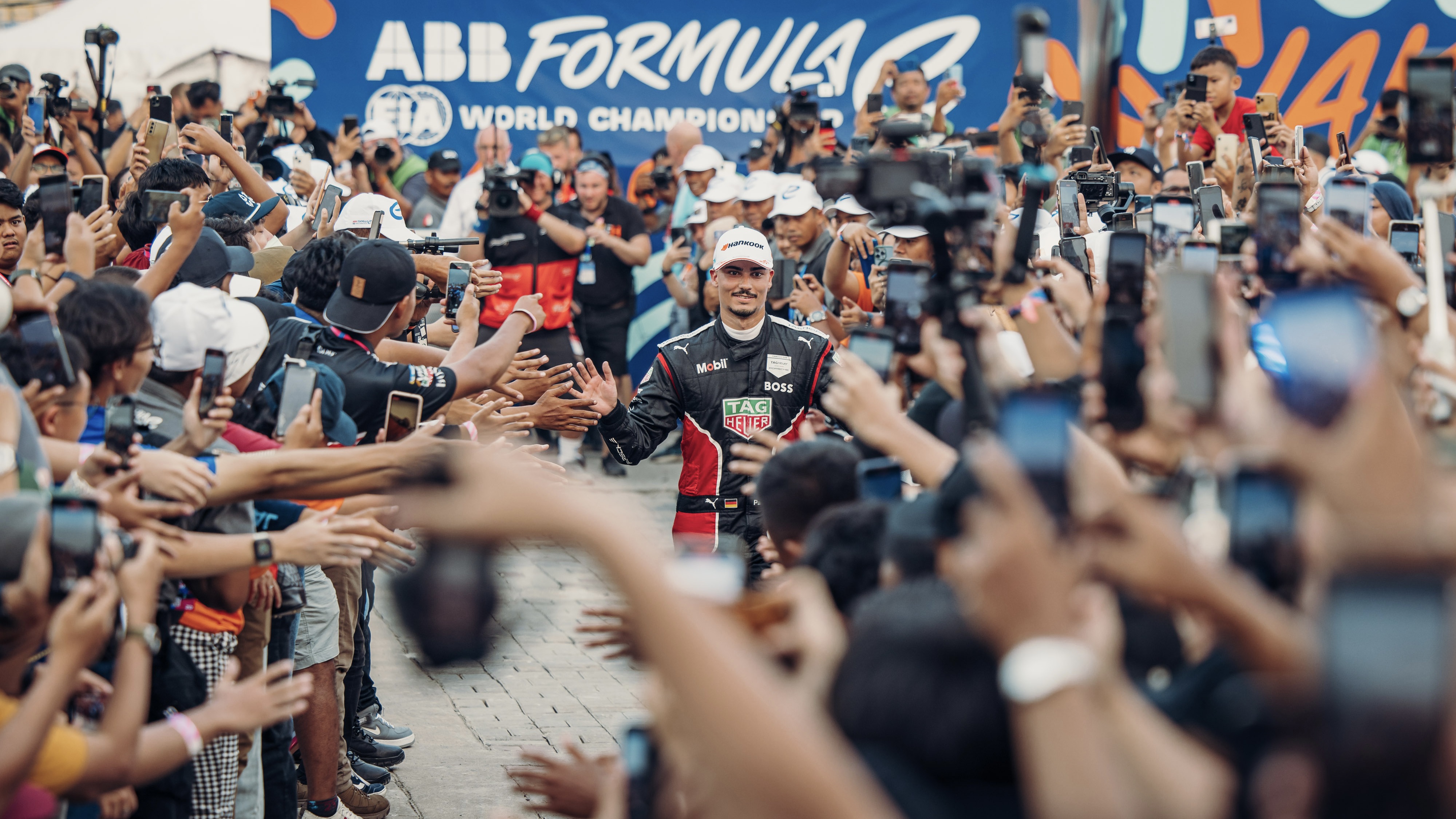 Strong Porsche team performance in Jakarta rewarded with lead in the ...