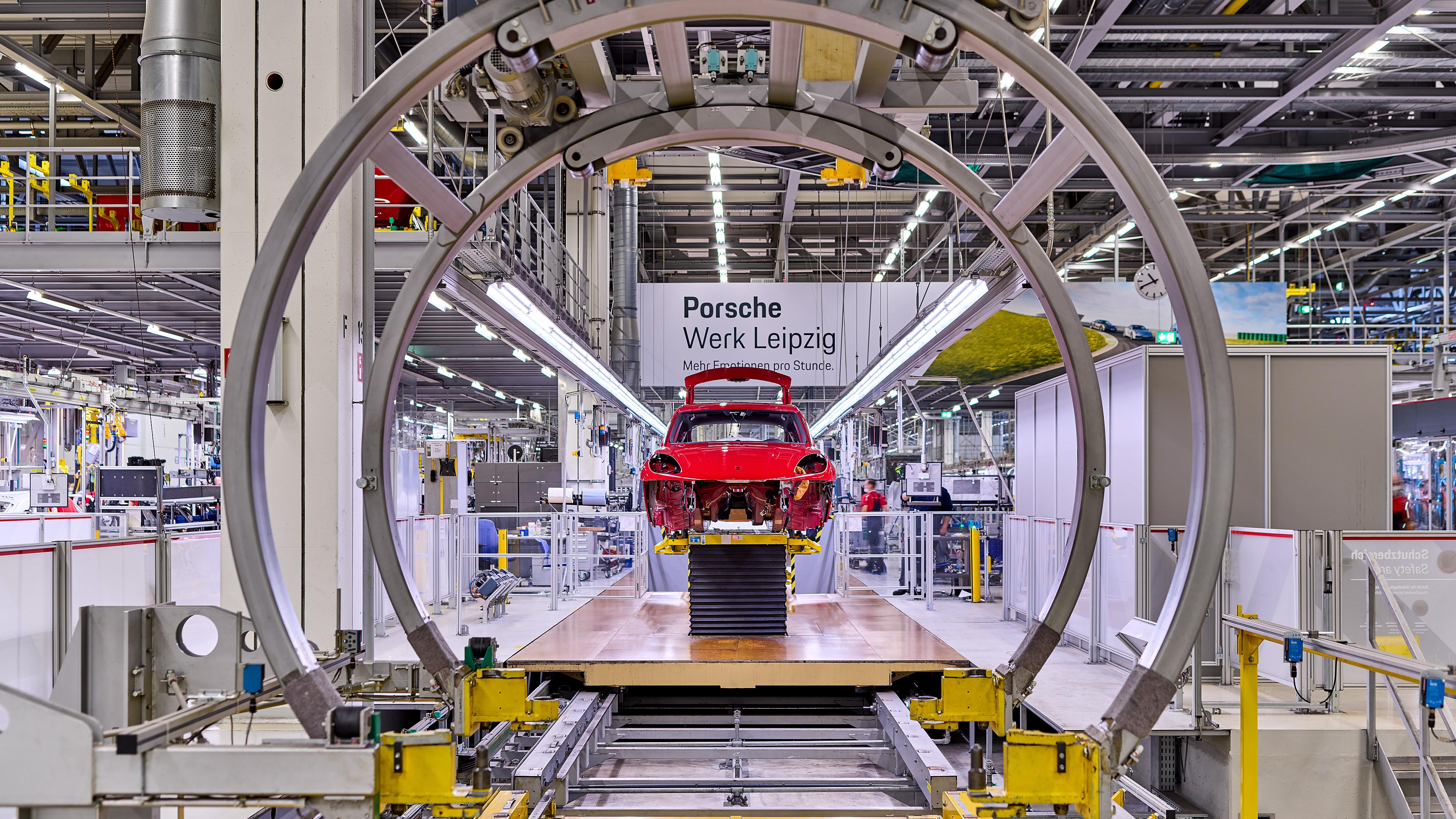Porsche Werk Leipzig als „Fabrik des Jahres“ 2023 ausgezeichnet ...