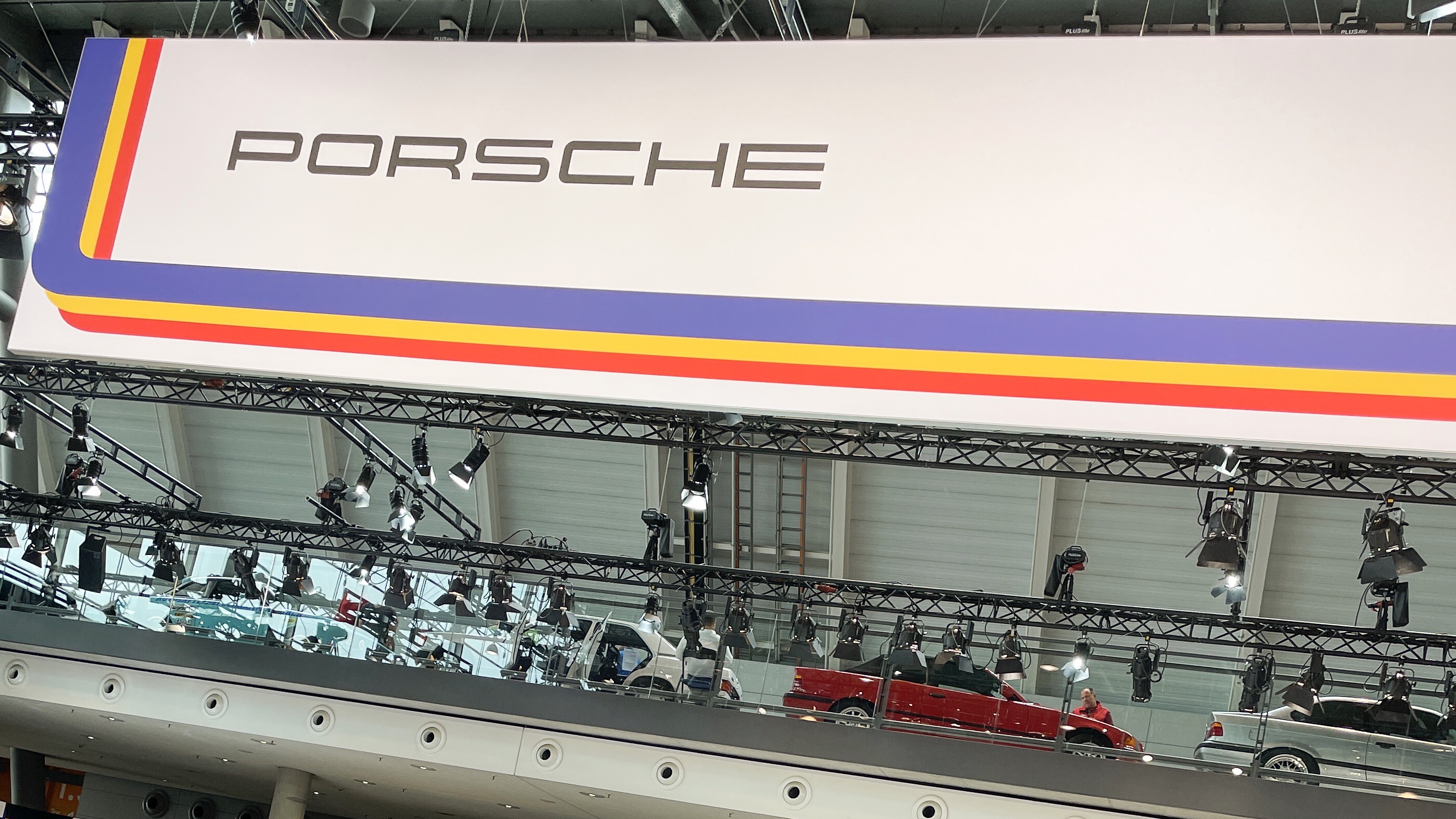 Porsche feiert „75 Jahre Porsche Sportwagen“ auf der „Retro Classics ...