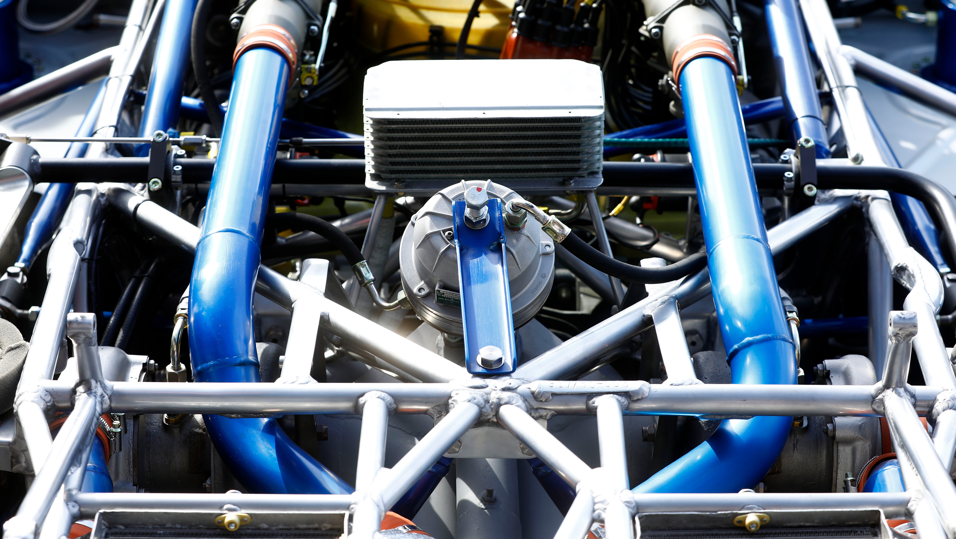 Record breaking Porsche 919 Evo meets its legendary predecessor 917/30 ...