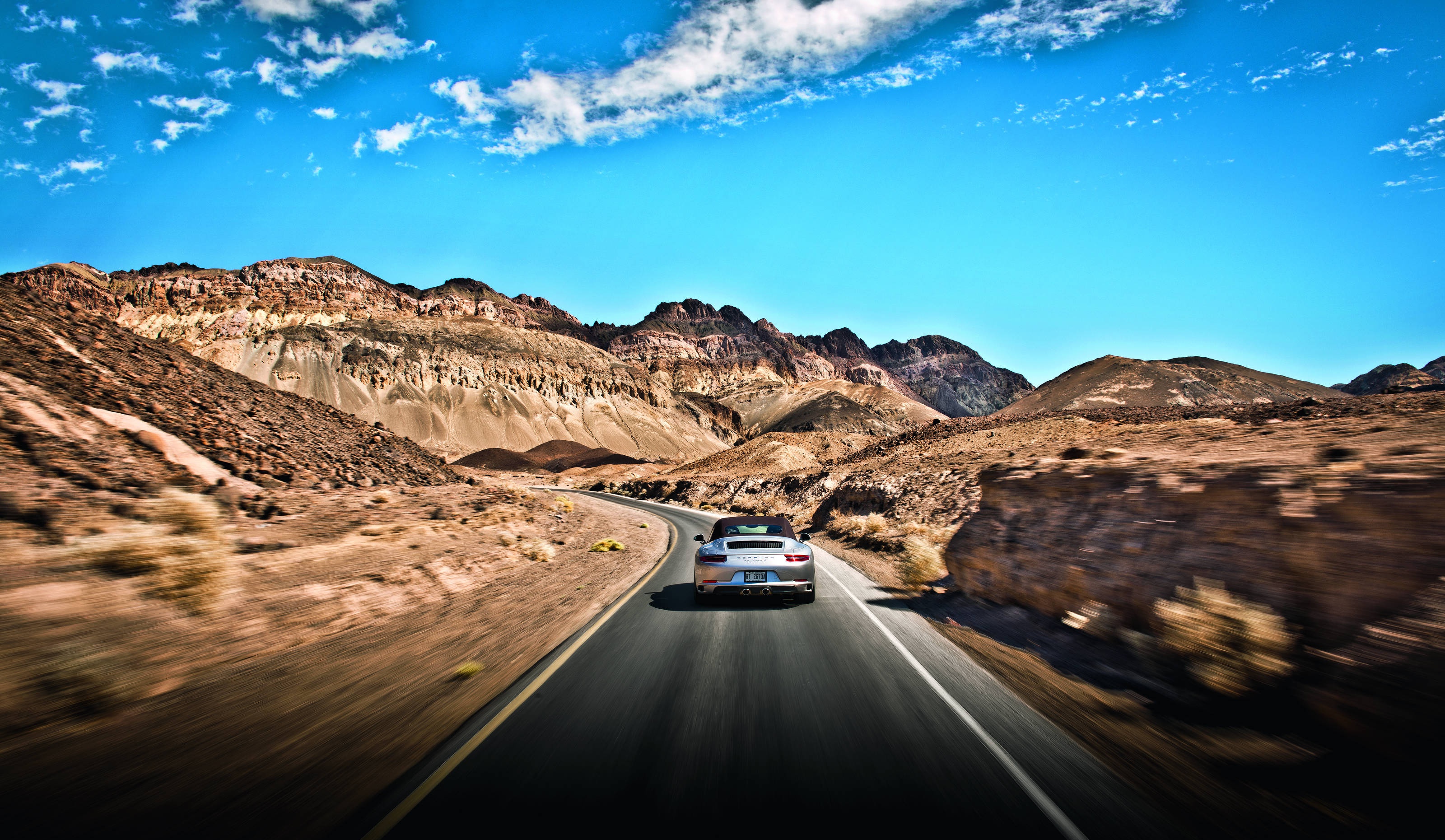 With the 911 through the curves of California - Porsche Newsroom