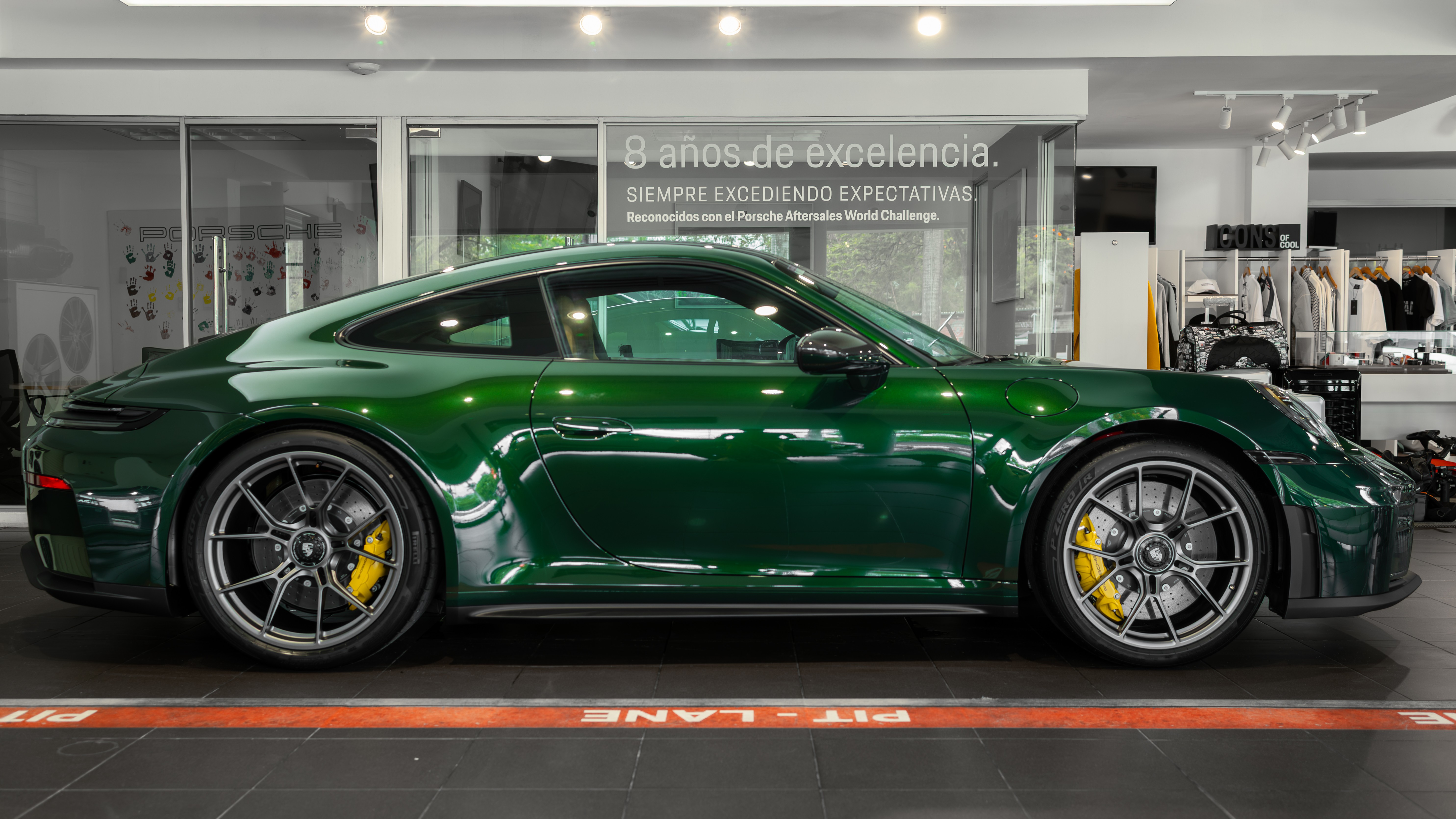 Porsche Panamá presenta el nuevo 911 GT3 Touring, la máxima expresión ...