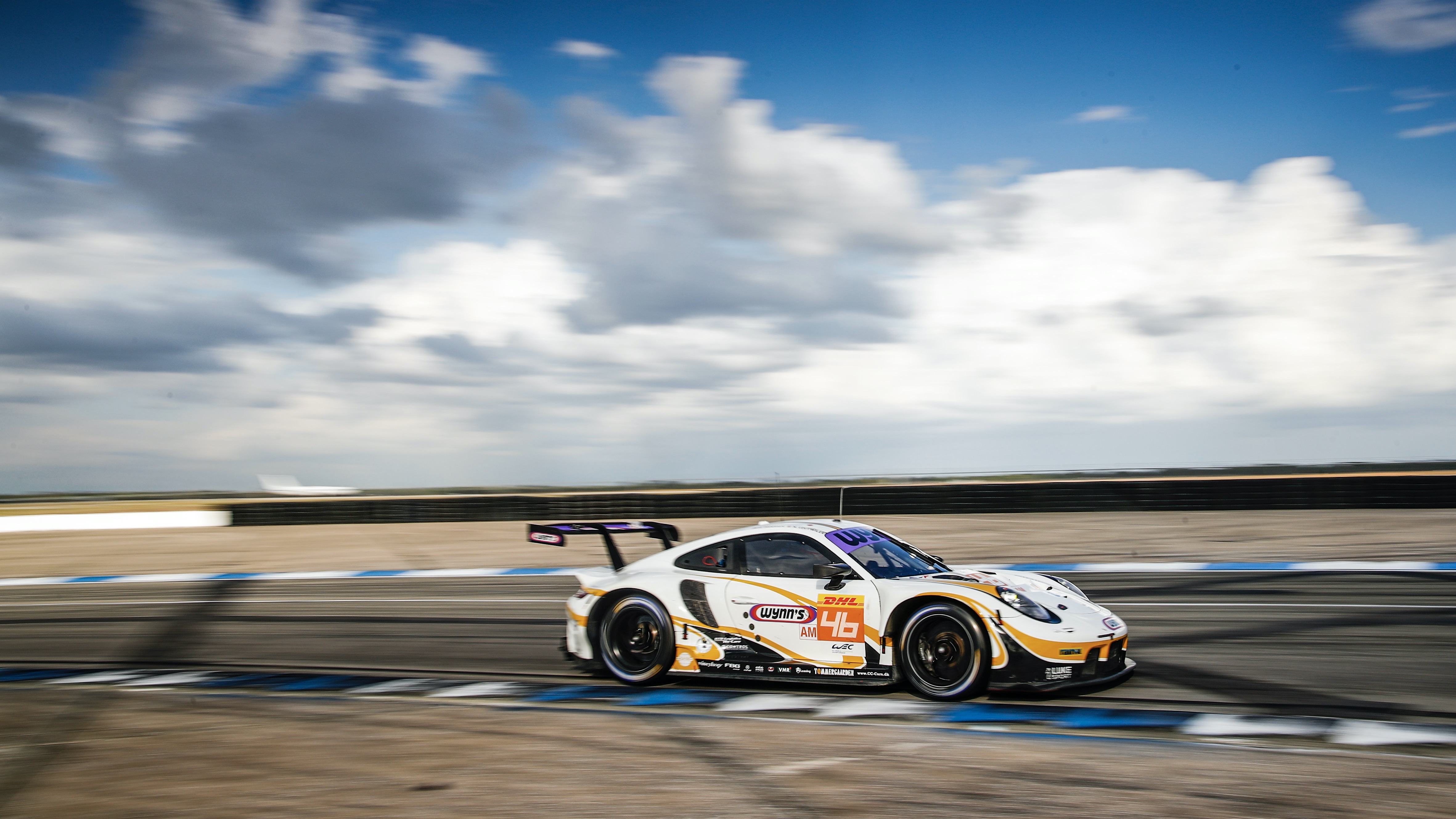 WEC: Porsche wins the GTE-Pro class at the WEC season opener in Sebring ...
