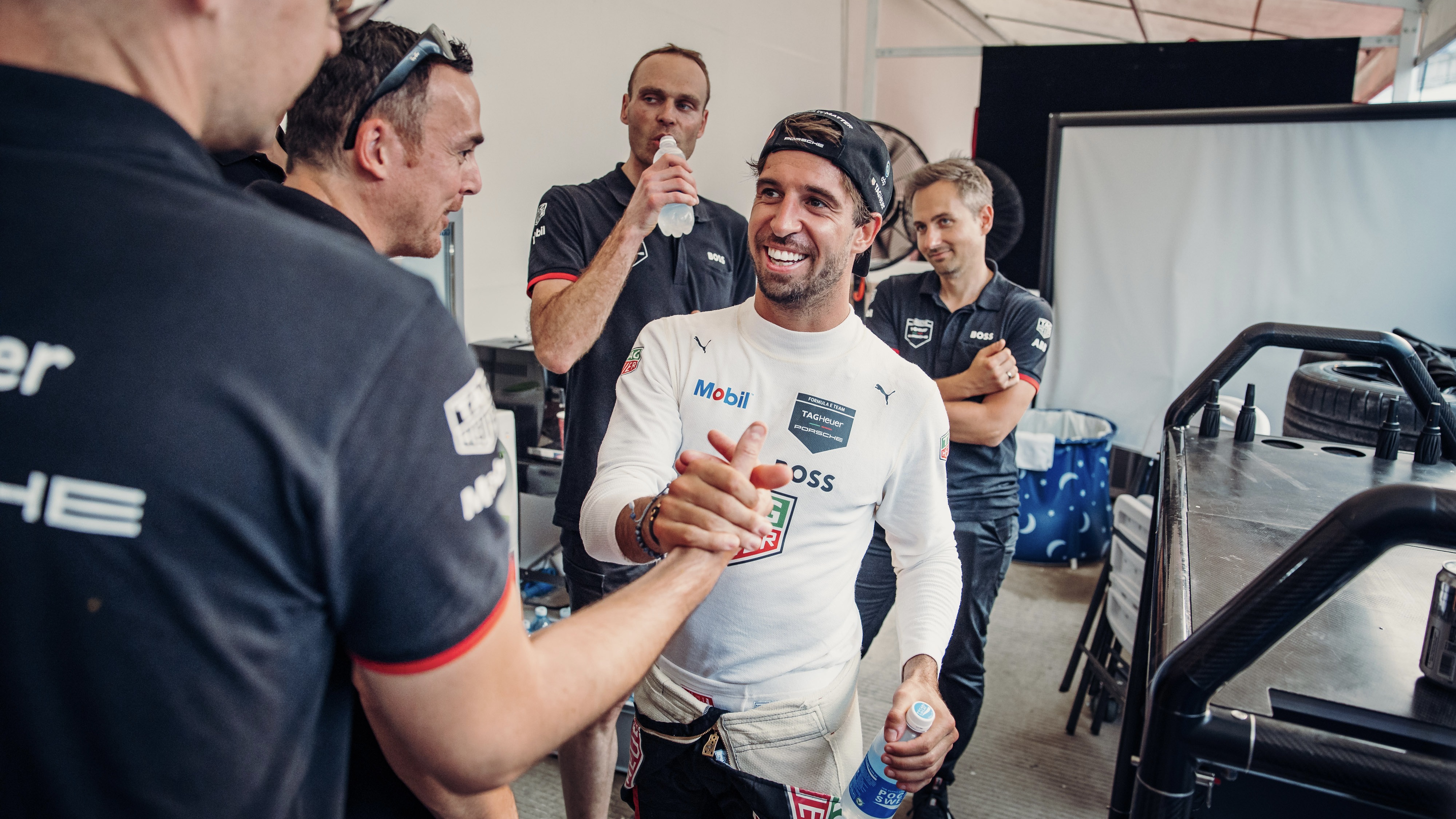 Strong Porsche team performance in Jakarta rewarded with lead in the ...