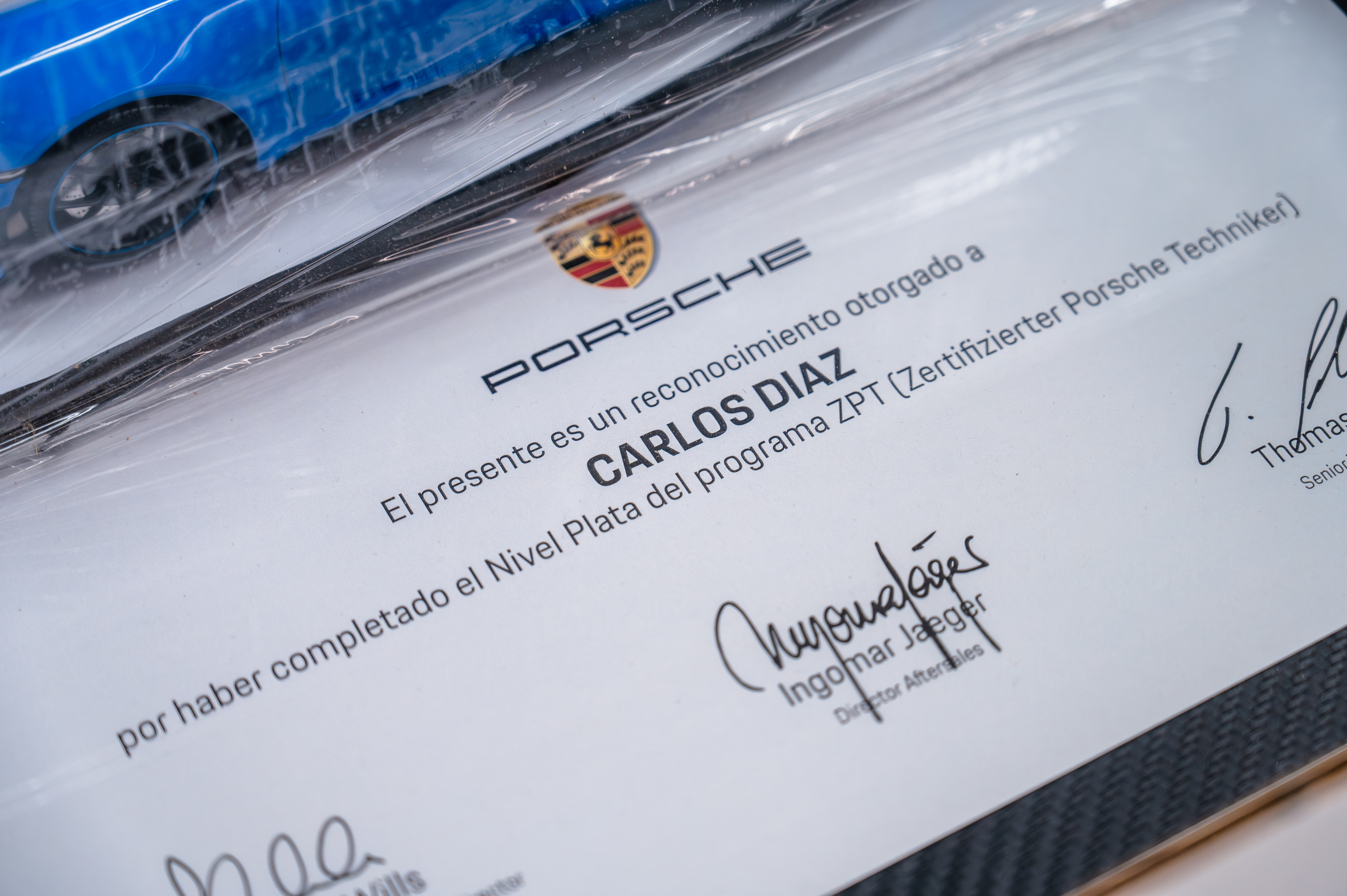 Porsche AG certifica servicio técnico de Porsche Center Puerto Rico ...