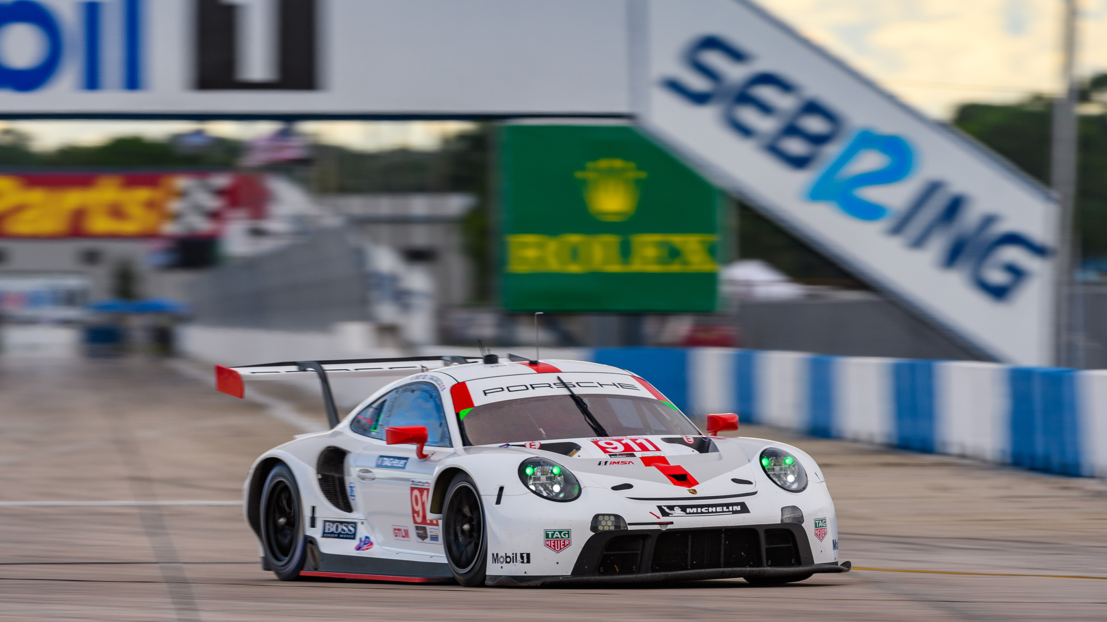 IMSA: Porsche tackles season finale with emotions and goals high ...