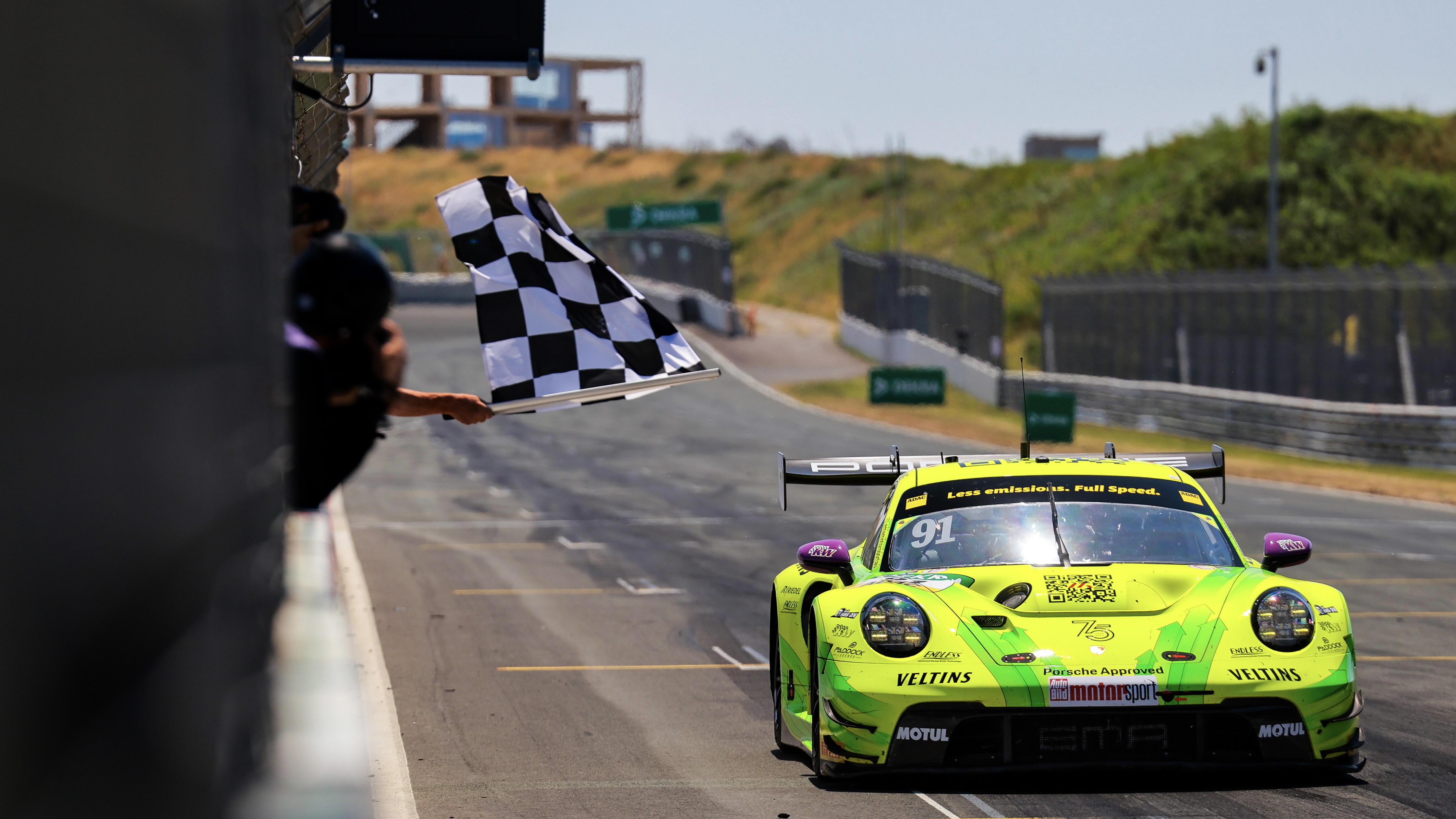 Manthey EMA driver Thomas Preining is the new championship leader ...