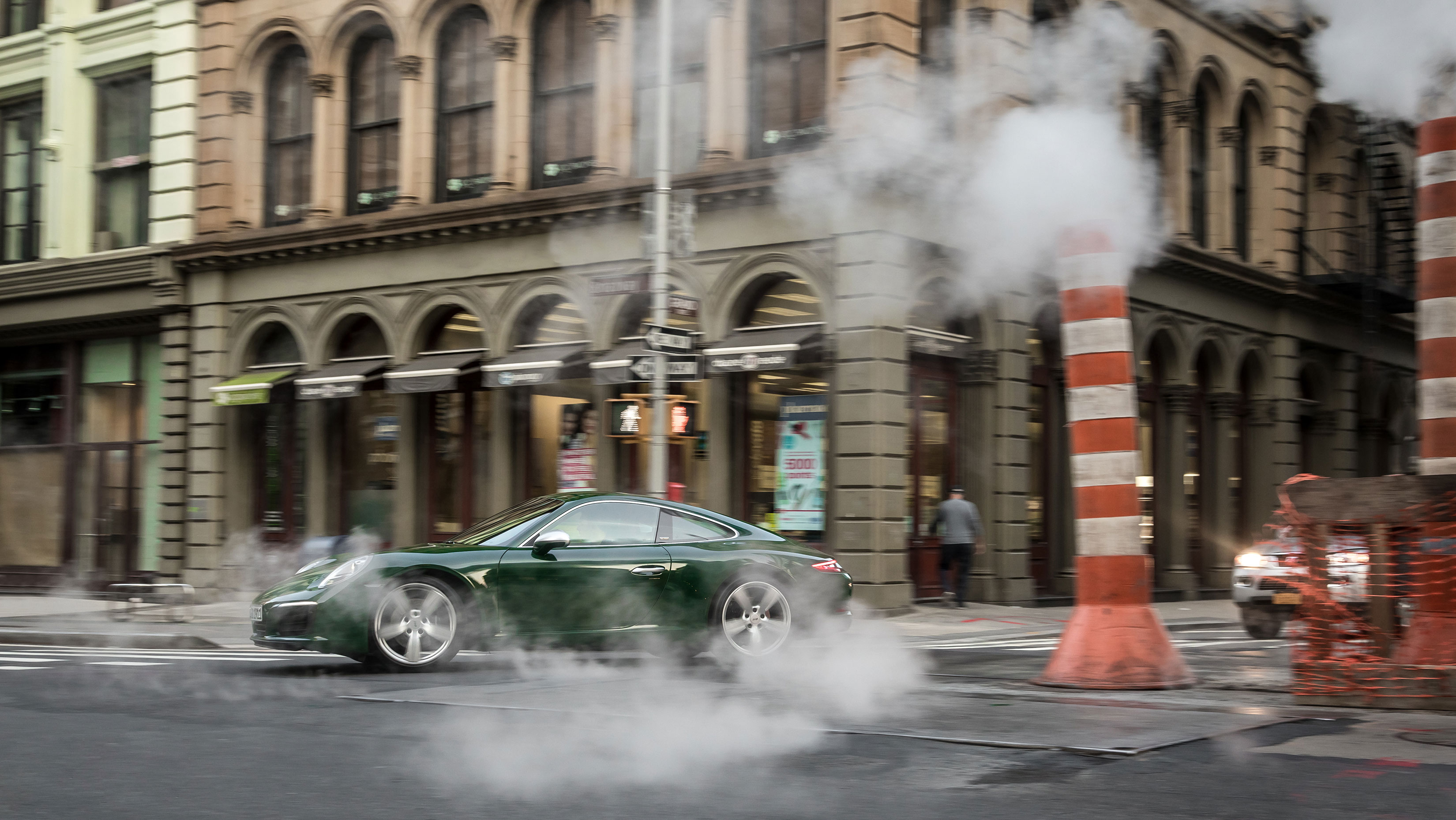 Porsche invests in US start-up "Urgent.ly" - Porsche Newsroom