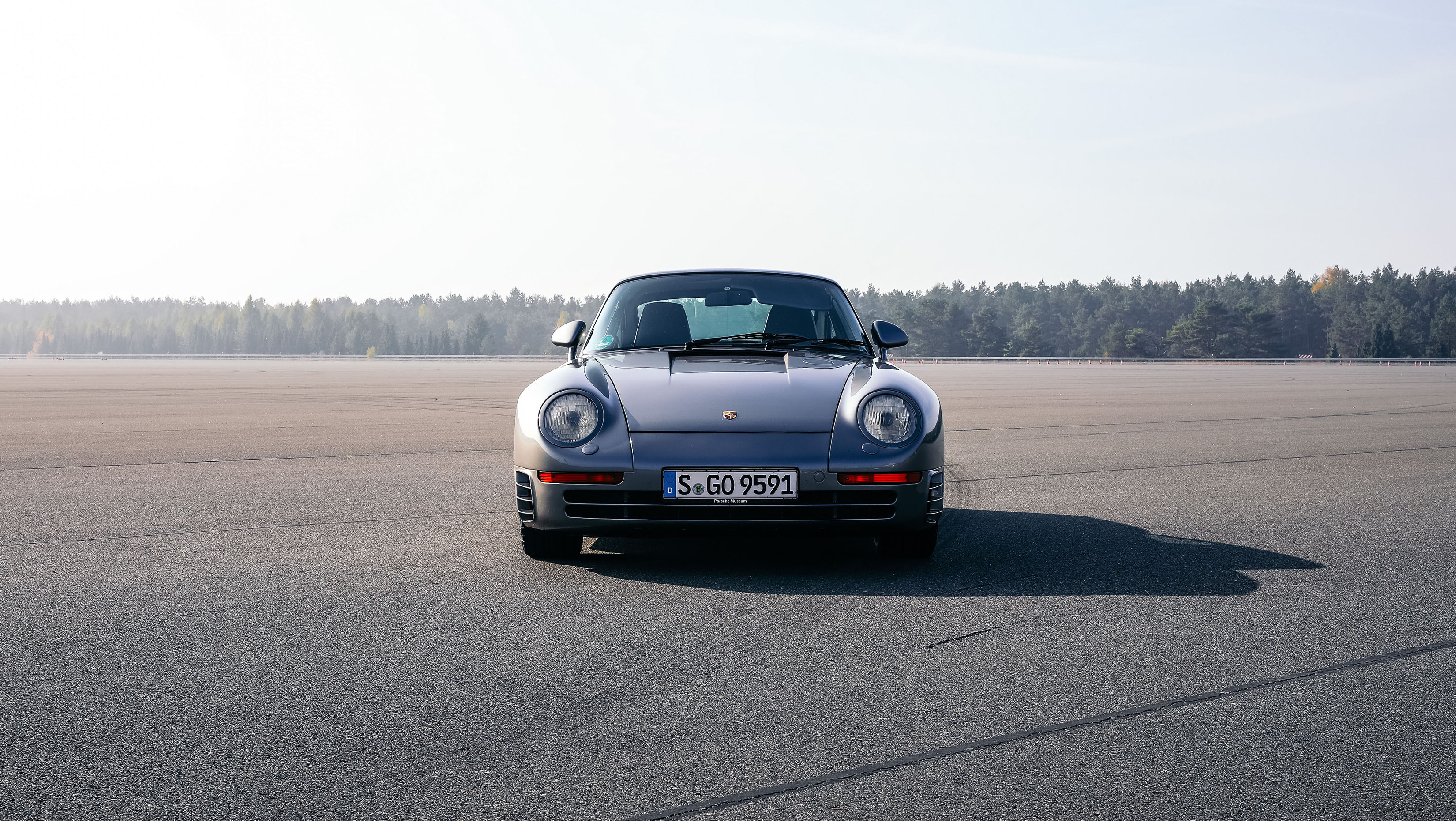 Superlative speed - Porsche Newsroom