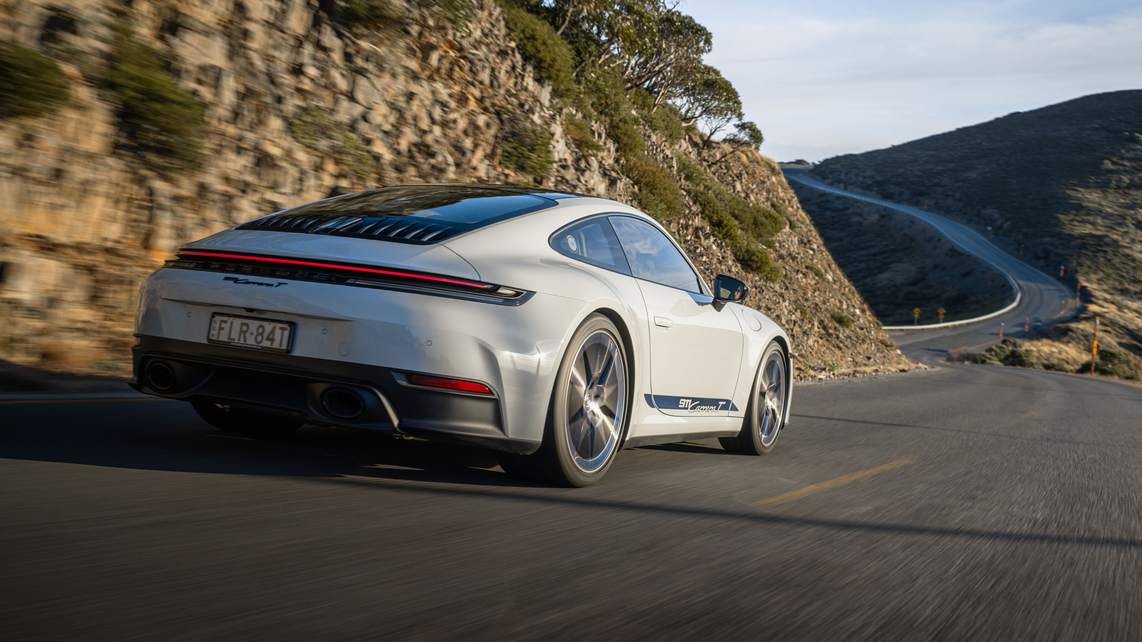 Product Highlights: The new 911 – T-Hybrid for significantly enhanced ...