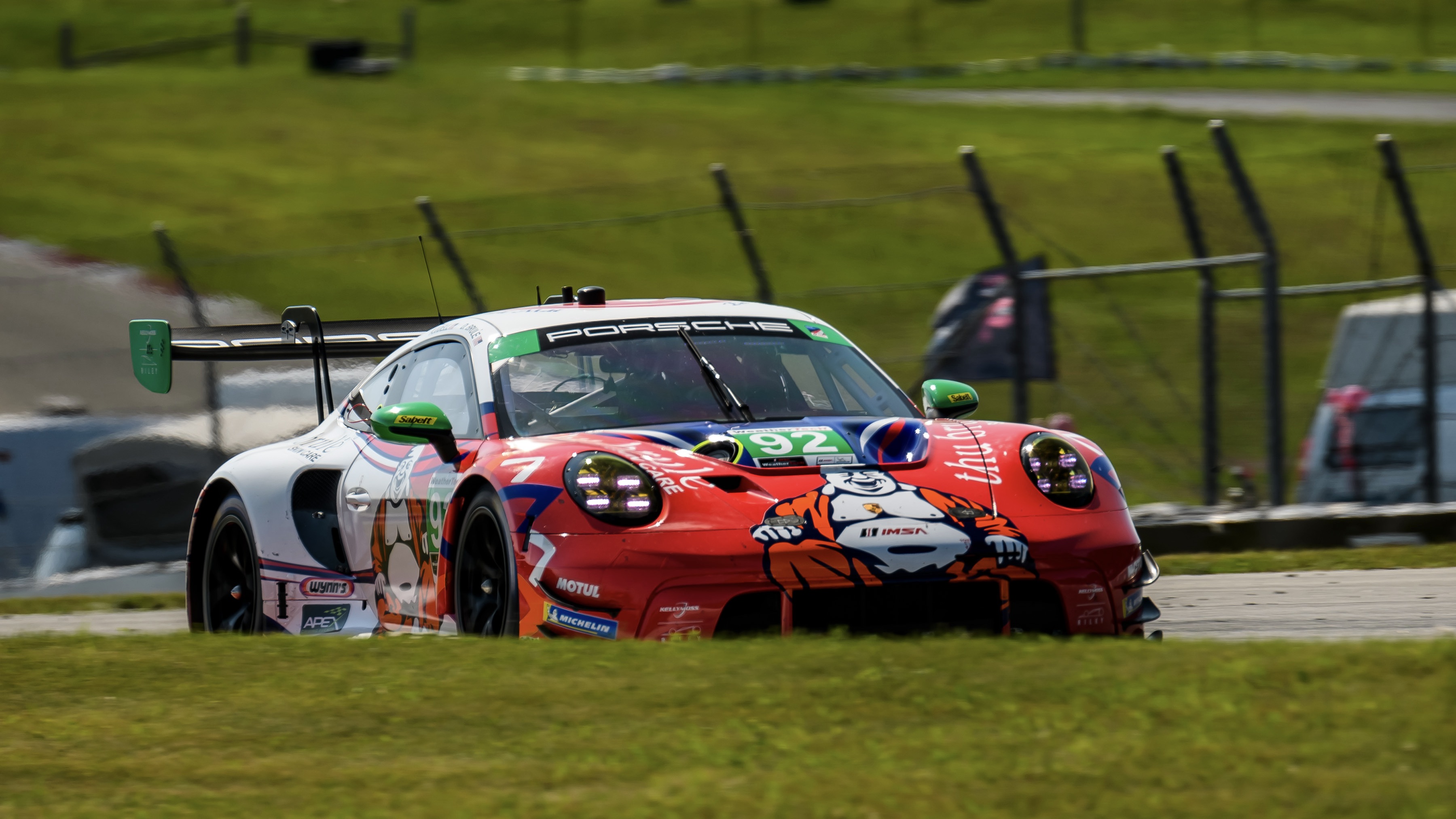 Porsche Penske Motorsport achieves positions five and six in Mosport ...