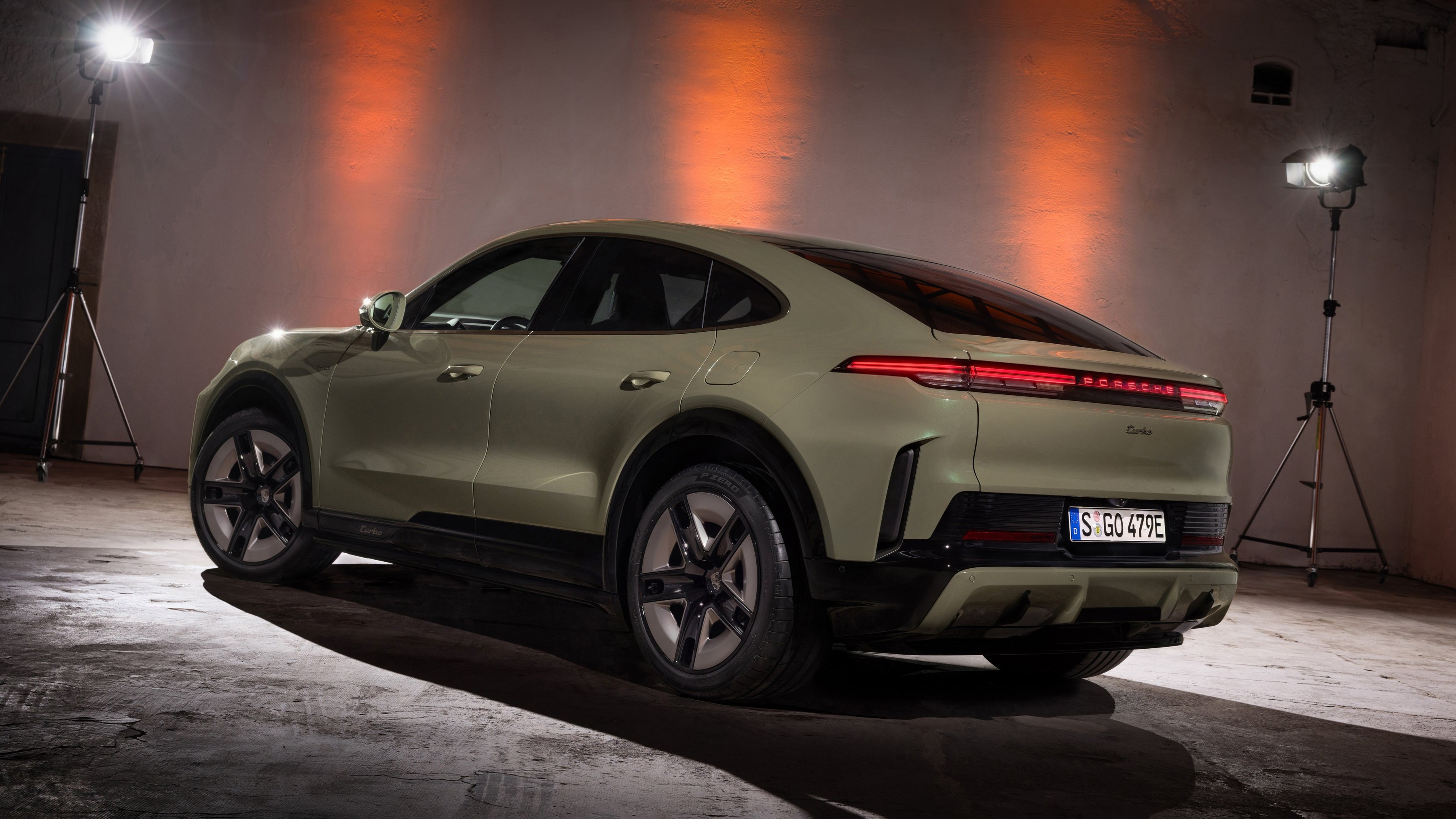 New 2026 Porsche Cayenne Coupe Electric joins gas-powered and plug-in ...
