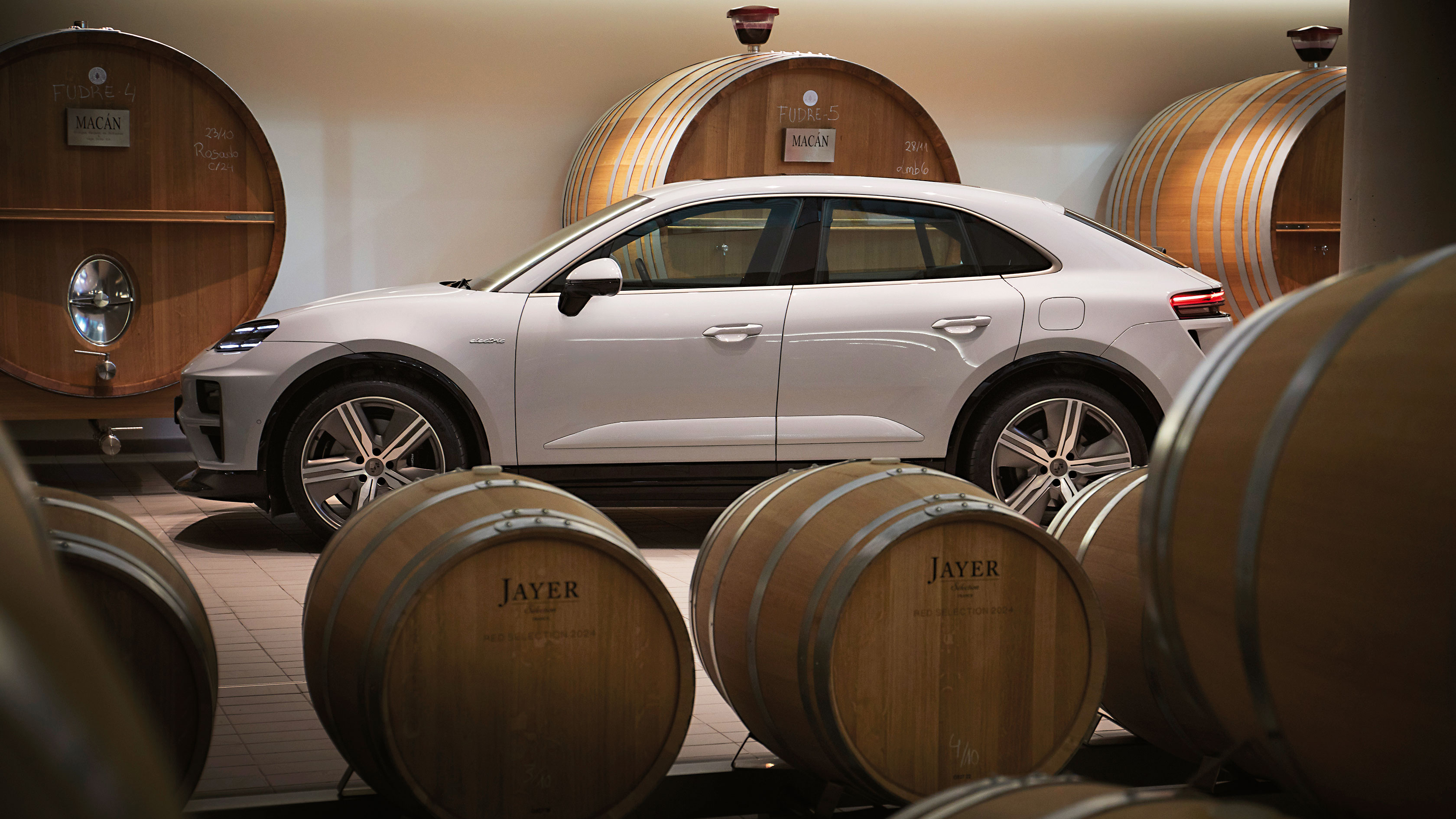 Dioses, vino y viajes - Porsche Newsroom ESP