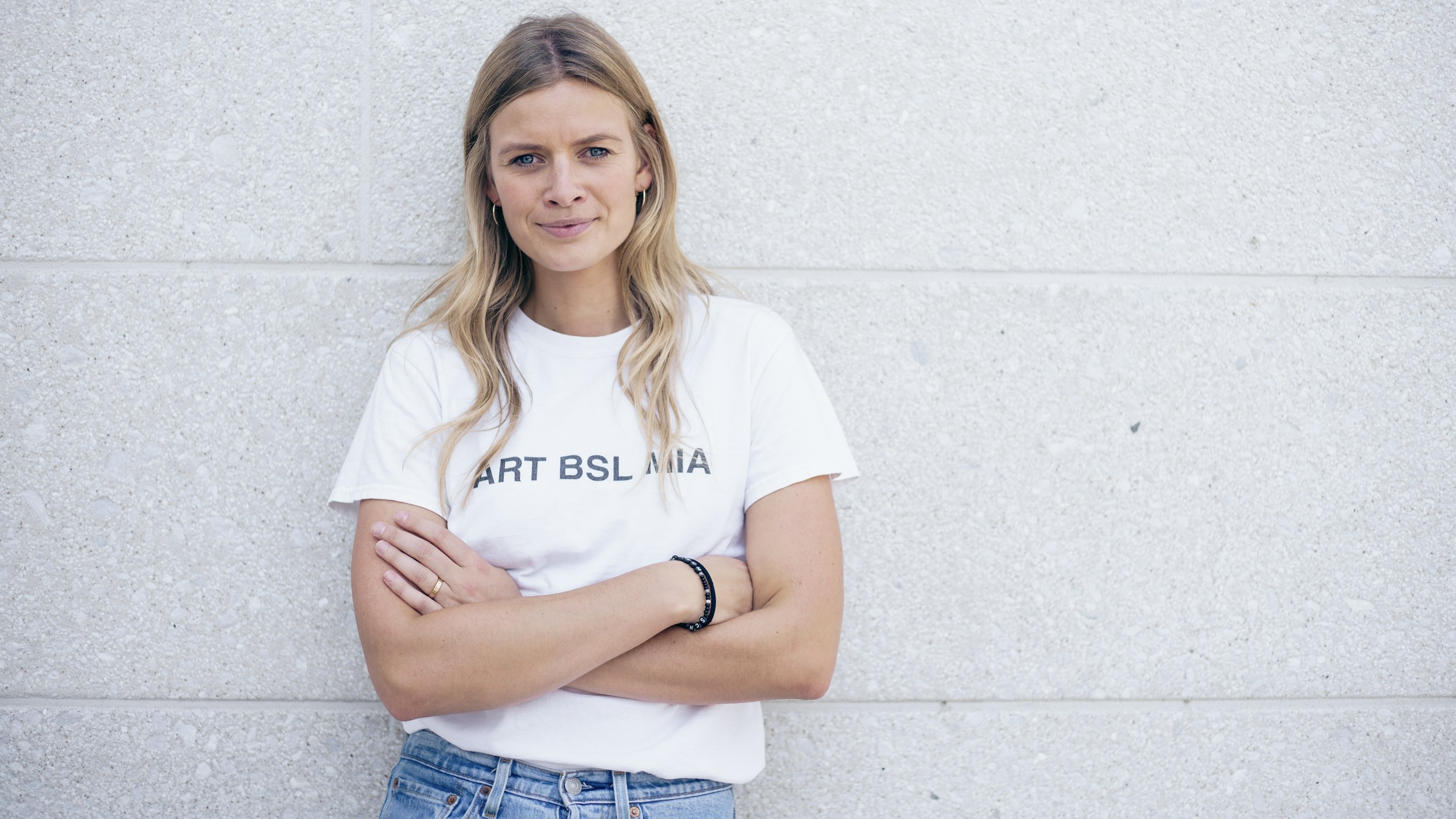 Vom Fußballprofi zur „aware“-Gründerin: Lena Schrum - Porsche Newsroom DEU