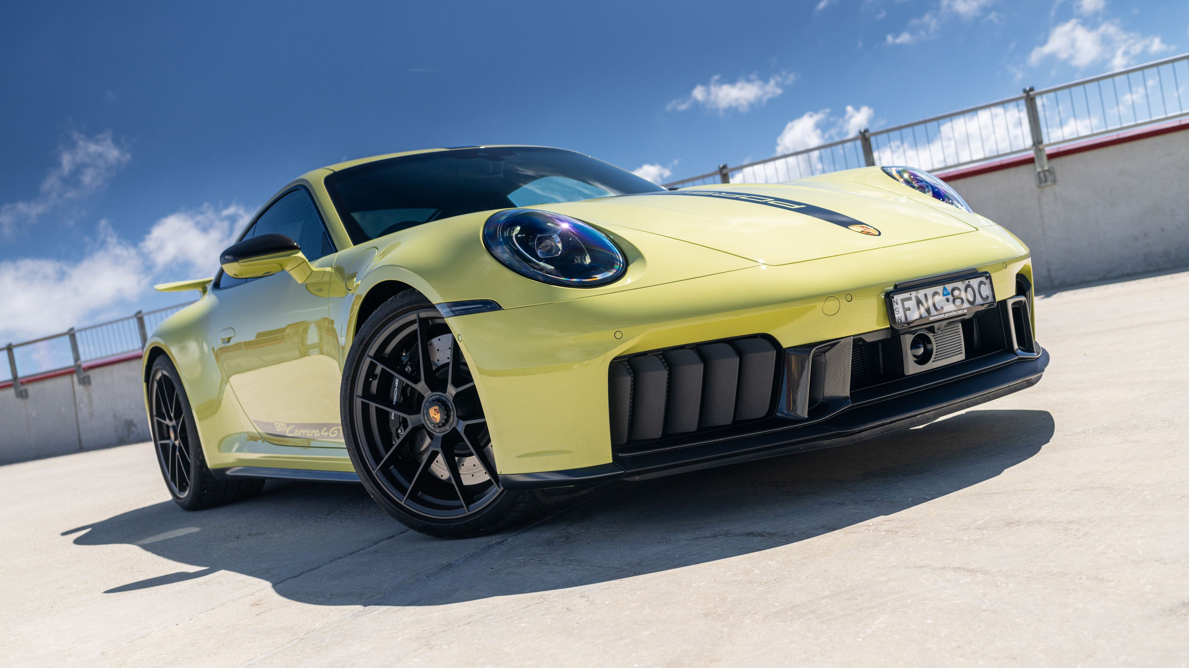 Product Highlights: The new 911 – T-Hybrid for significantly enhanced ...