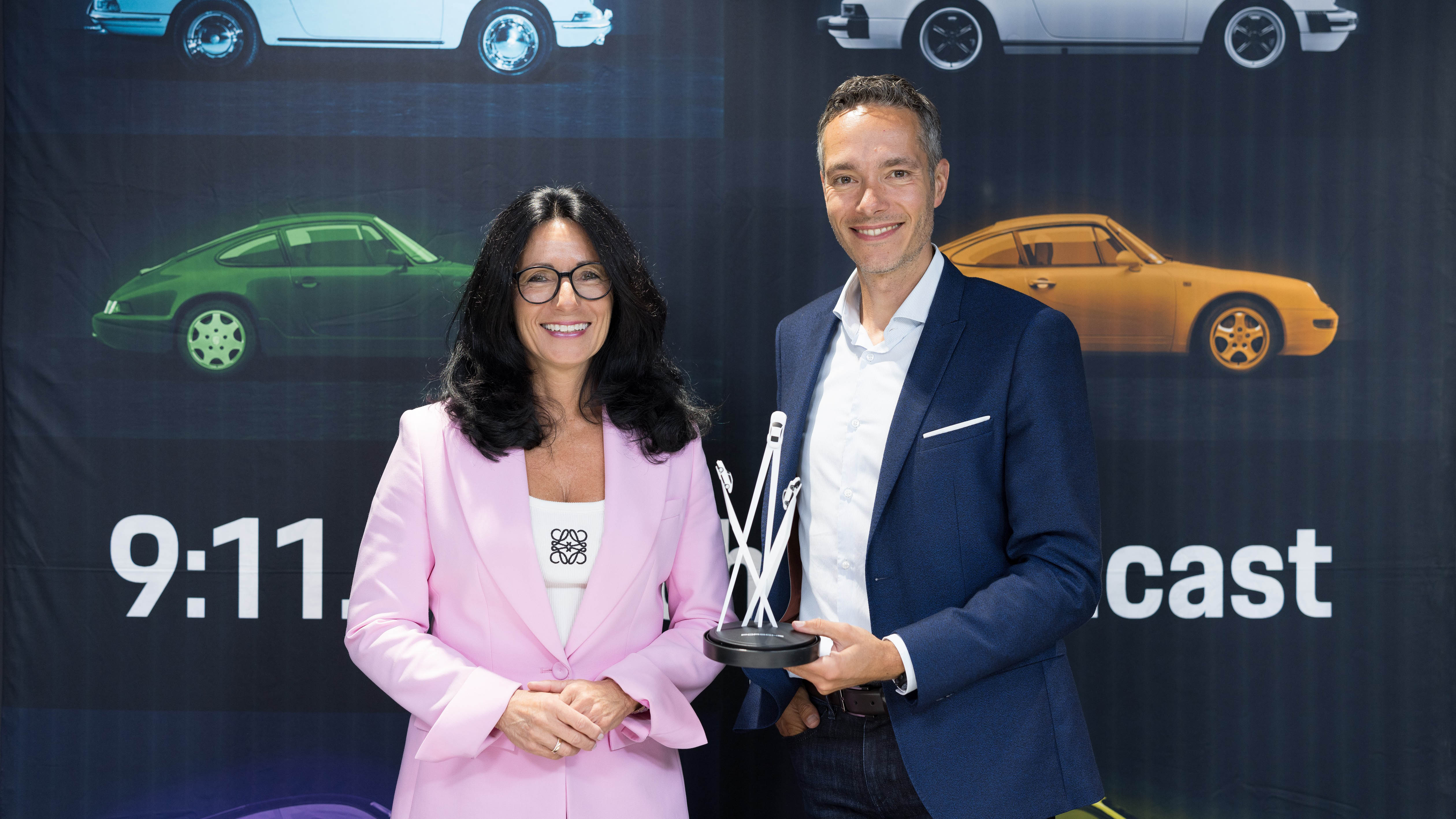 9:11 Porsche Podcast: Barbara Frenkel über Herausforderungen und ihren ...