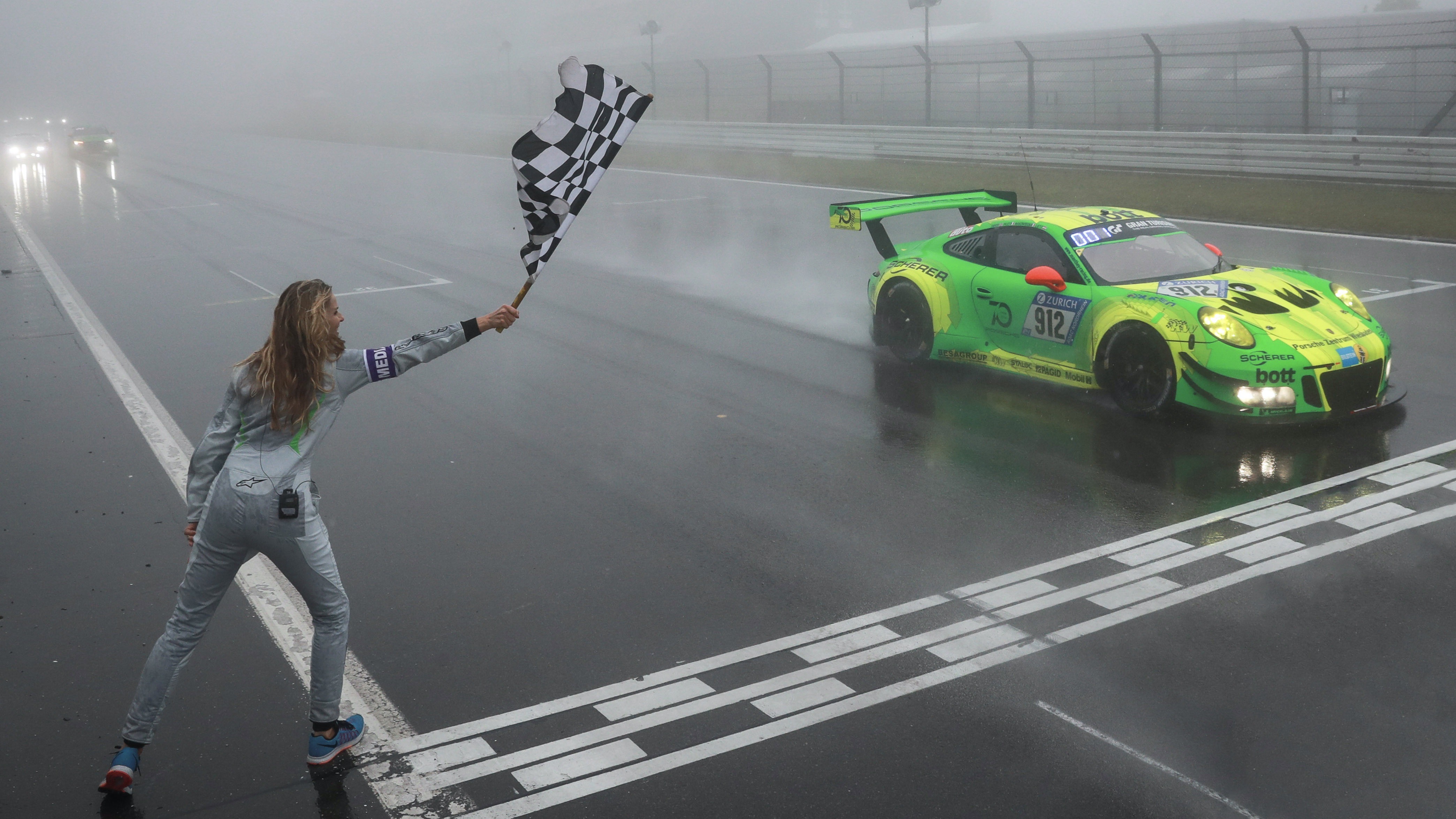 Manthey-Racing：从赛车队发展成为合作伙伴 - Porsche Newsroom CHN