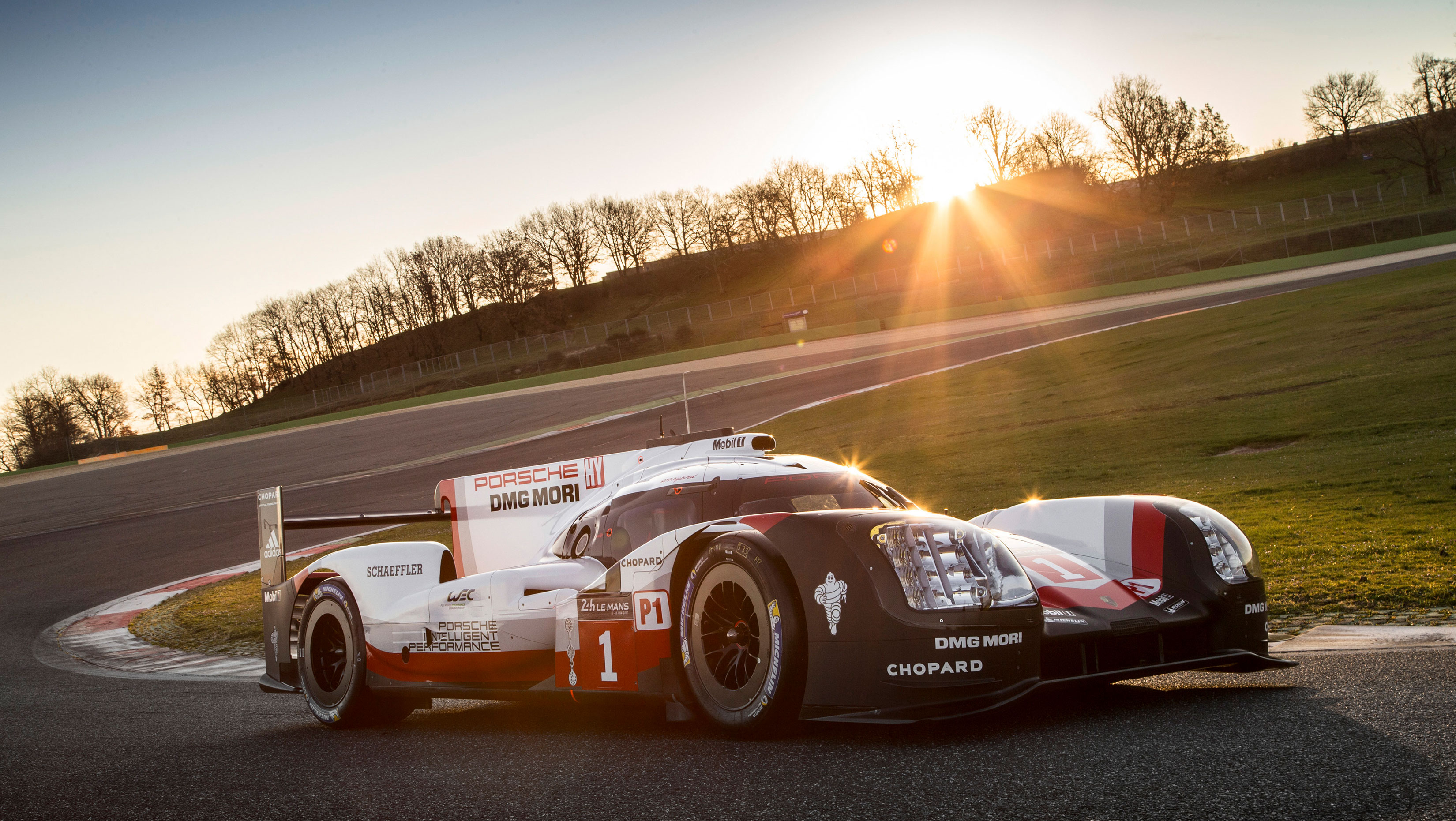 The new Porsche 919 Hybrid - Porsche Newsroom