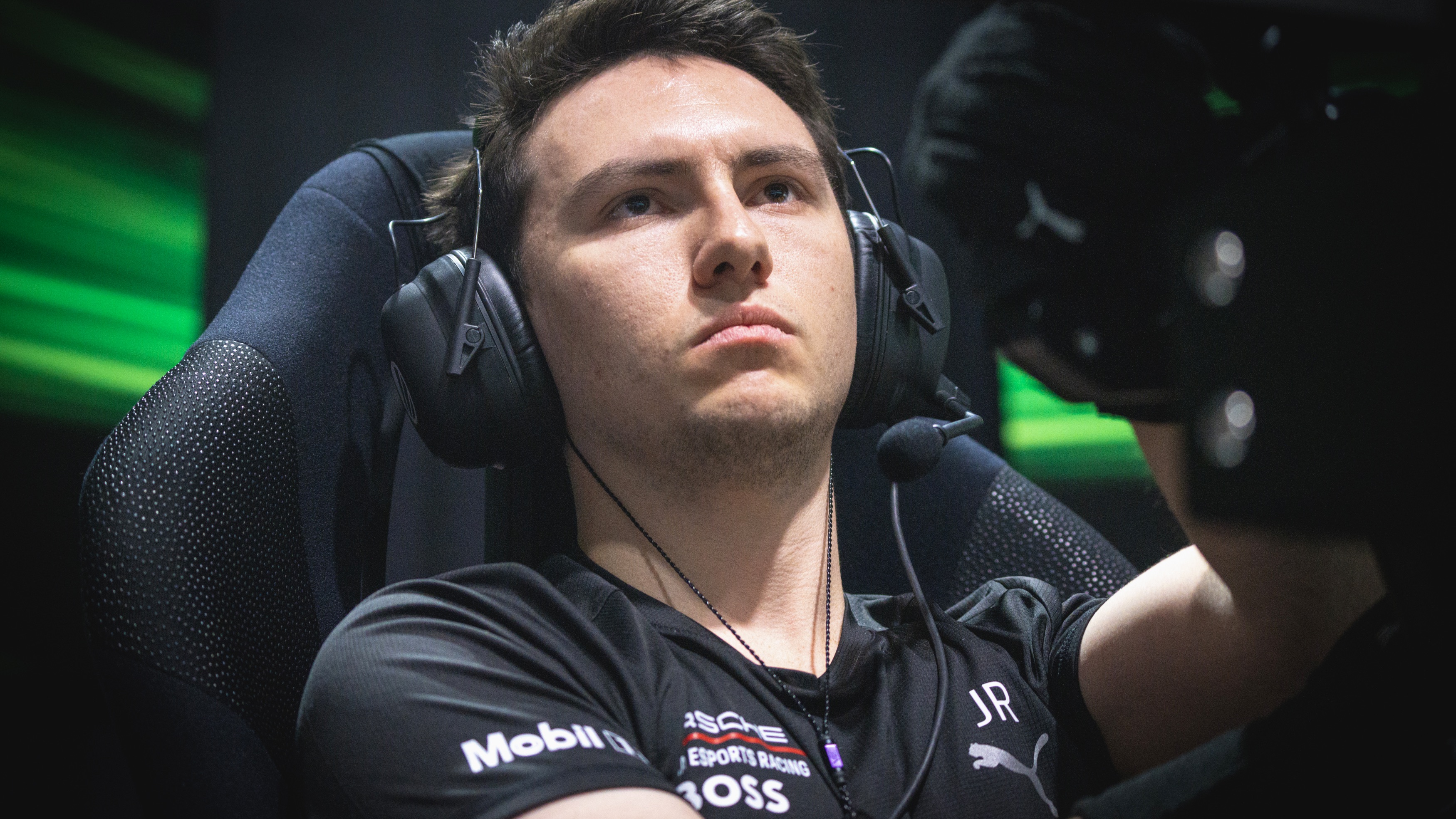 Joshua Rogers startet als Tabellenführer in die neue ESL R1 ...