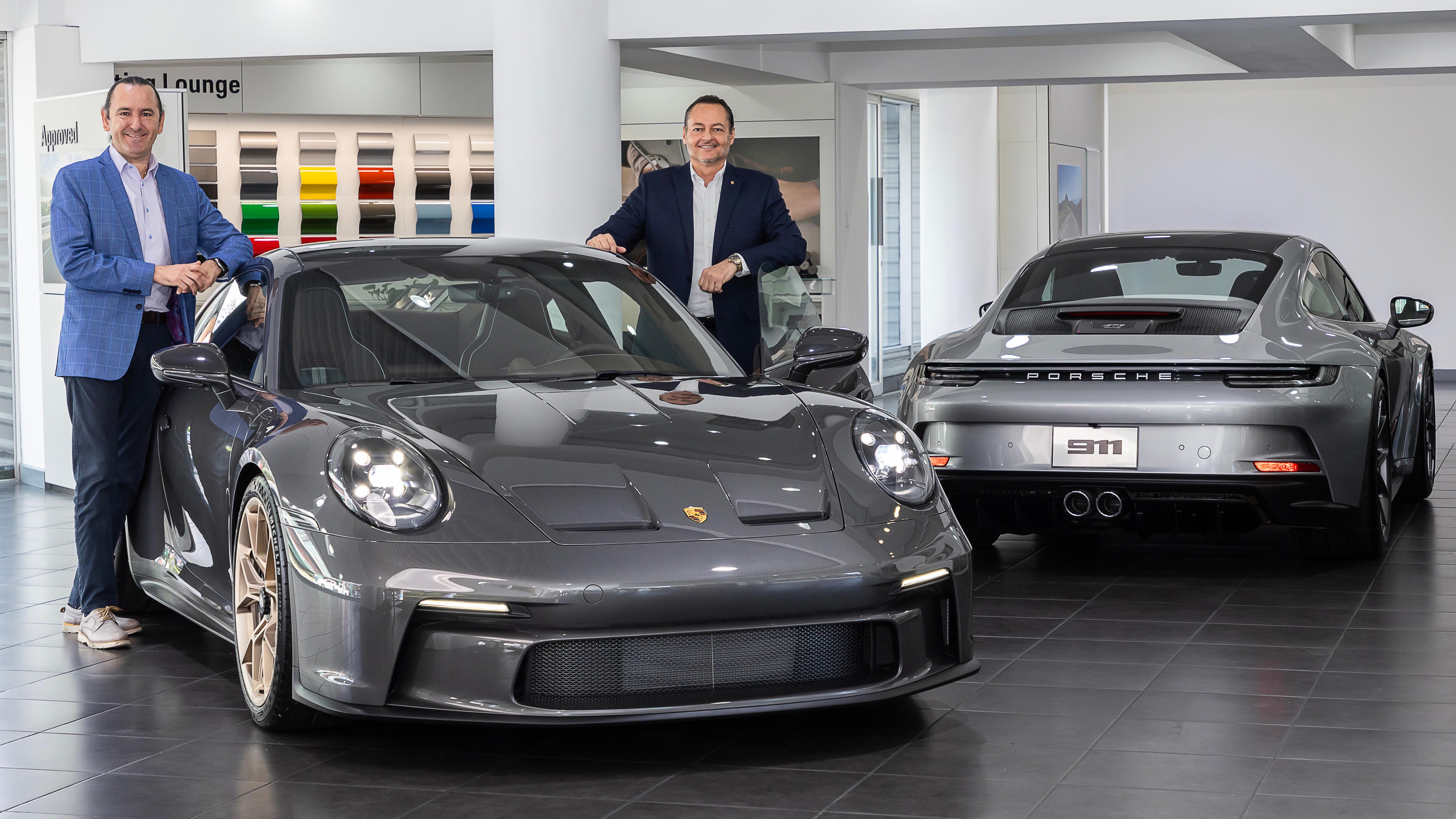 El nuevo Porsche 911 GT3 con paquete Touring ya rueda por Guatemala - Porsche Newsroom LAT-AM