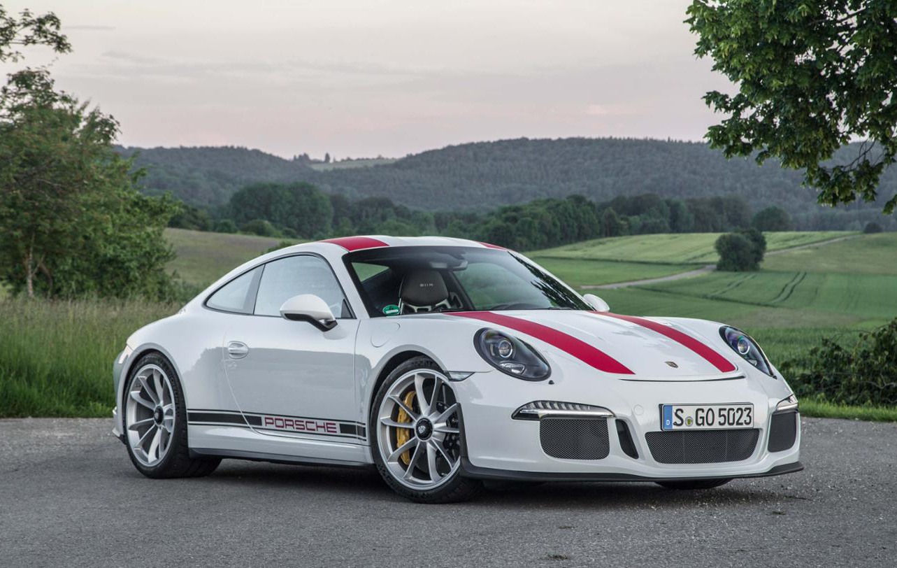 Last Porsche 911 of the 991 generation comes off the production line ...