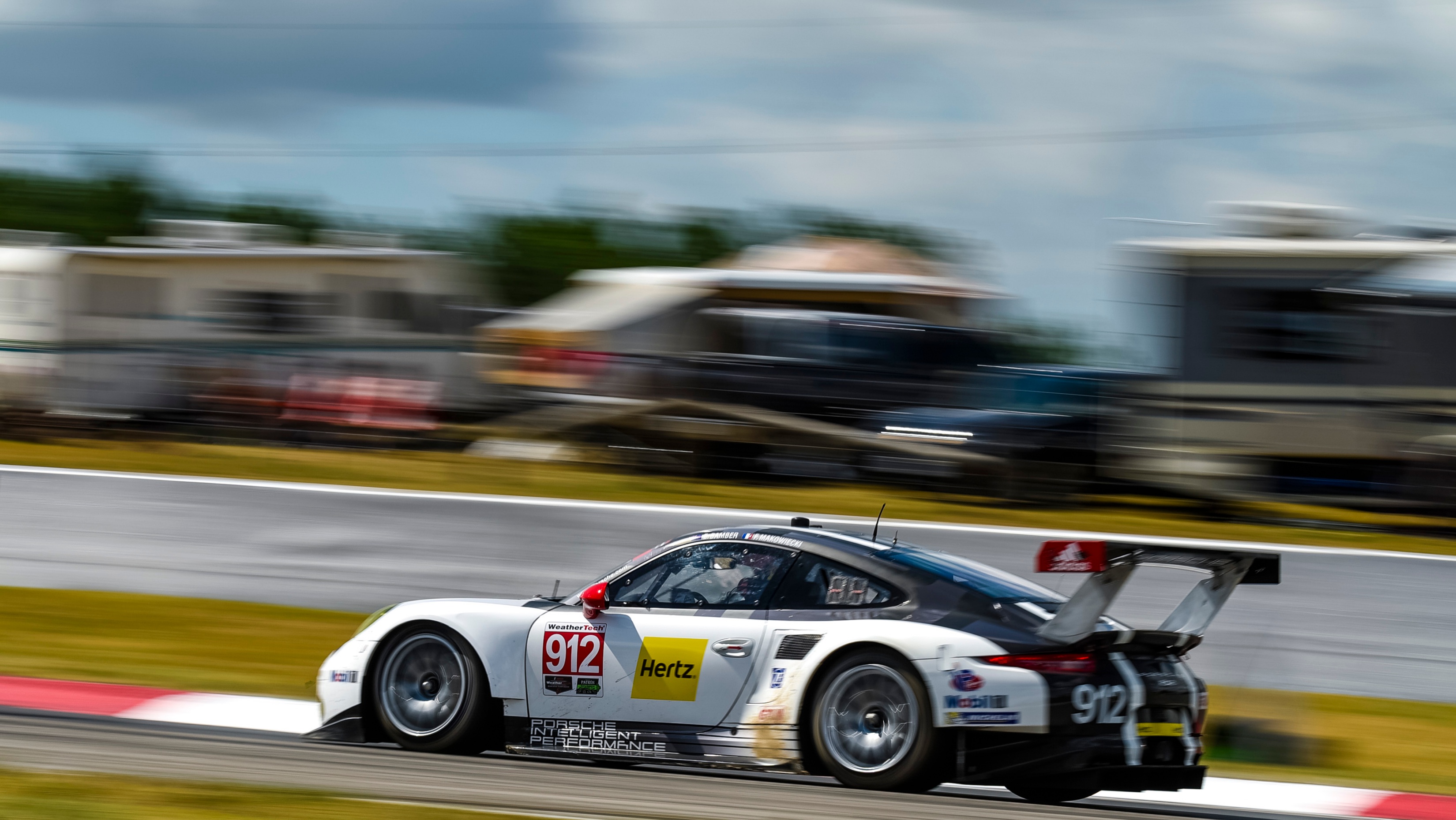 IMSA WeatherTech: Maiden race for the Porsche 911 RSR on the shortest ...
