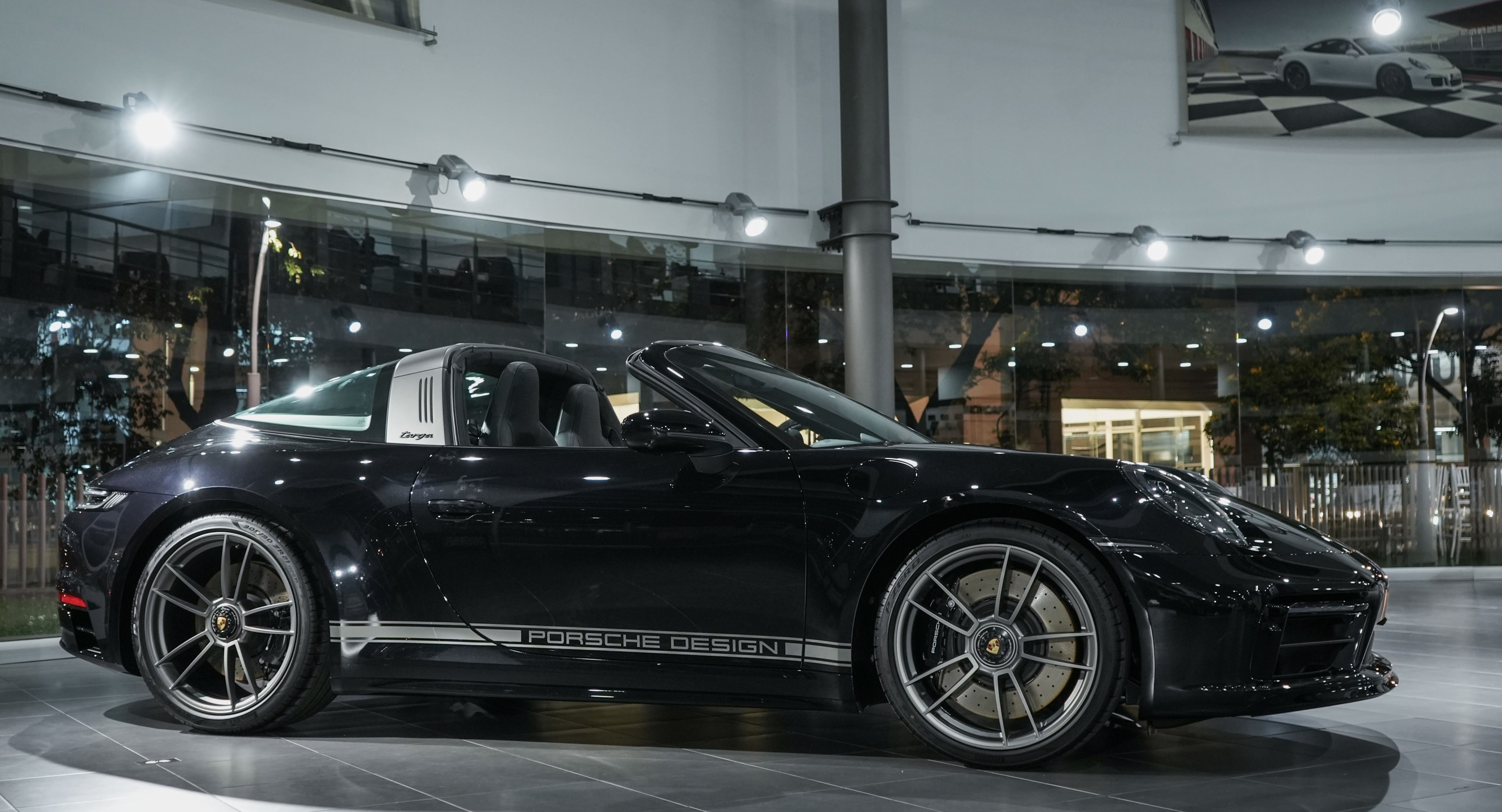 Con aroma de café: 911 Edición 50 Años de Porsche Design - Porsche Newsroom LAT-AM