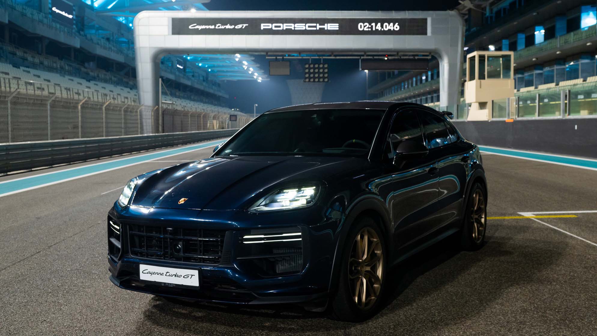 Porsche Cayenne Turbo GT sets first official production SUV lap record ...