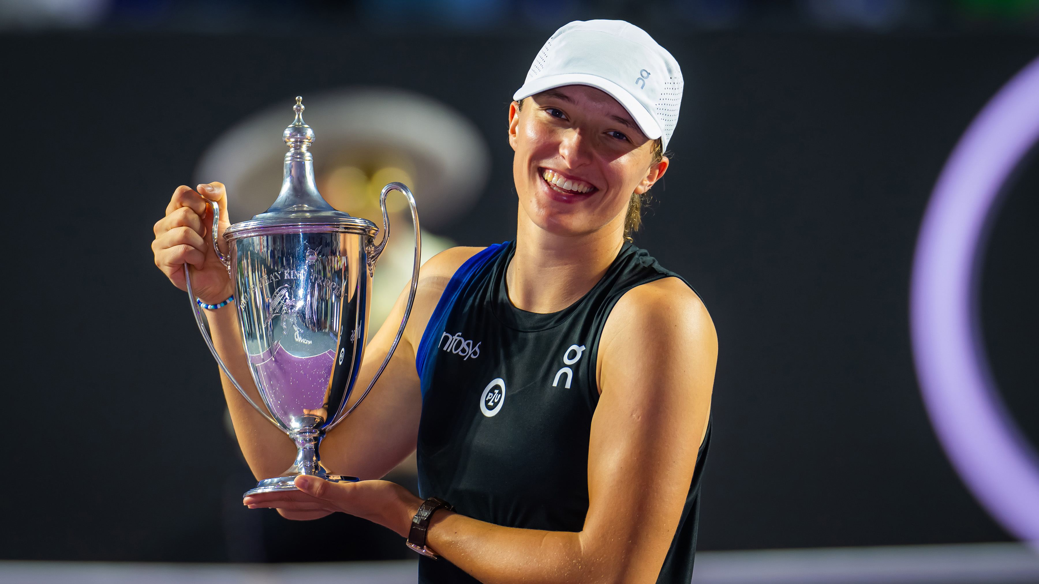 "Porsche Friend" Iga Swiatek triumphs at the WTA Finals – Laura ...