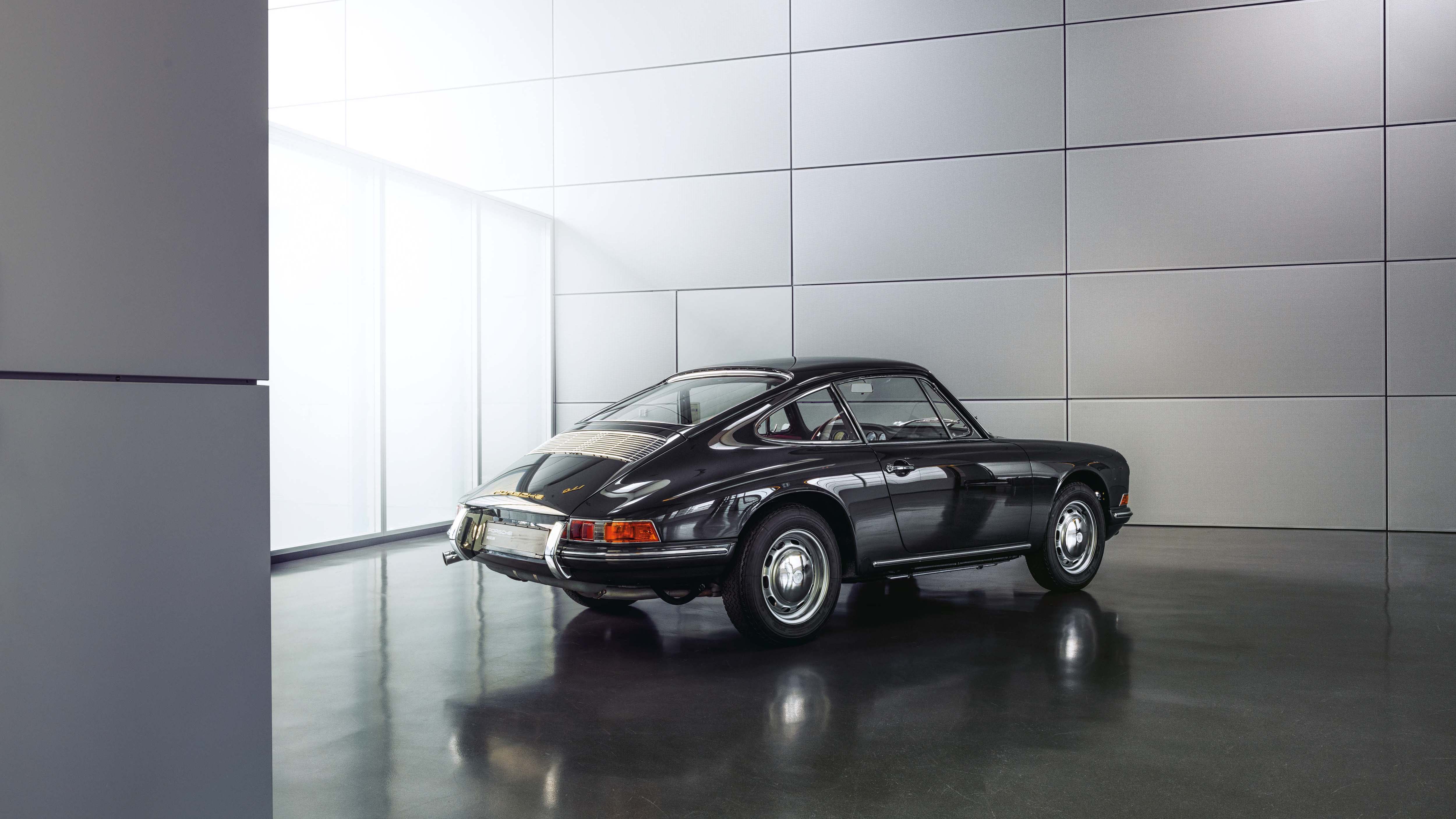 60 years of Porsche 911: an interview with Michael Mauer - Porsche Newsroom