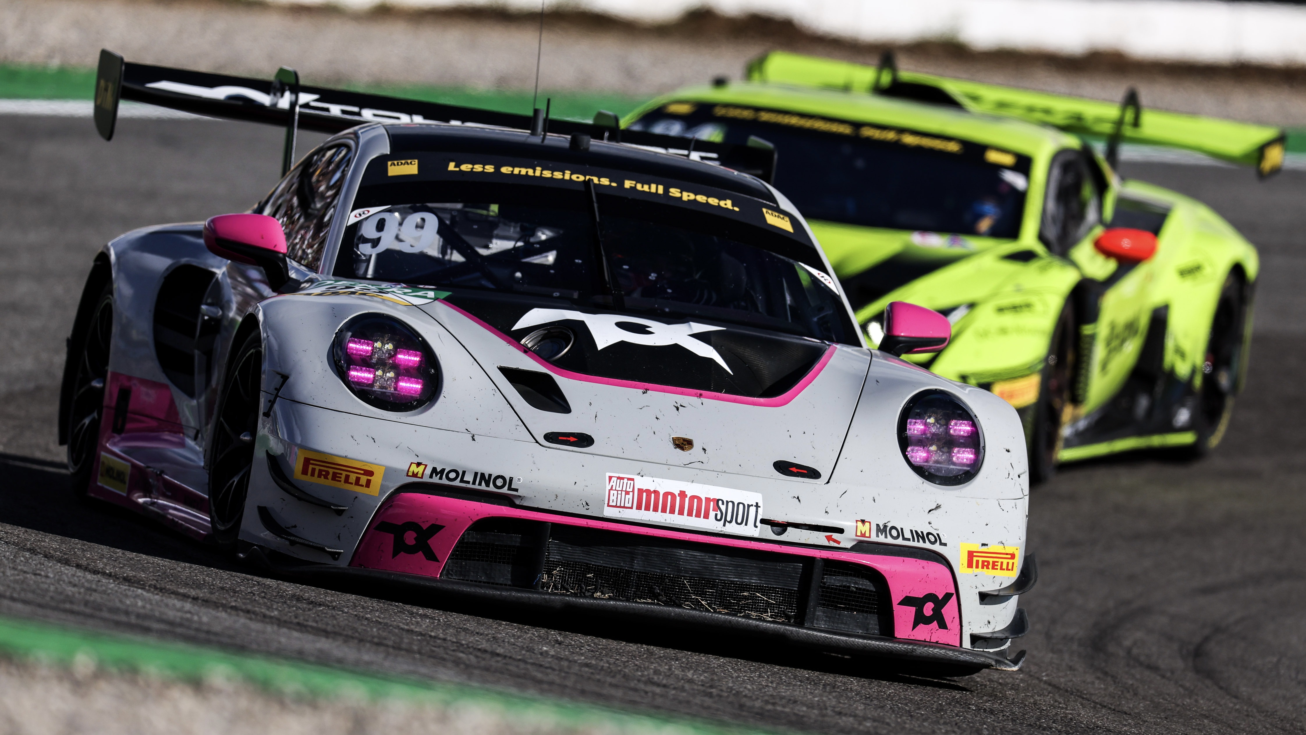 Perfect final weekend for the new DTM champion Thomas Preining ...