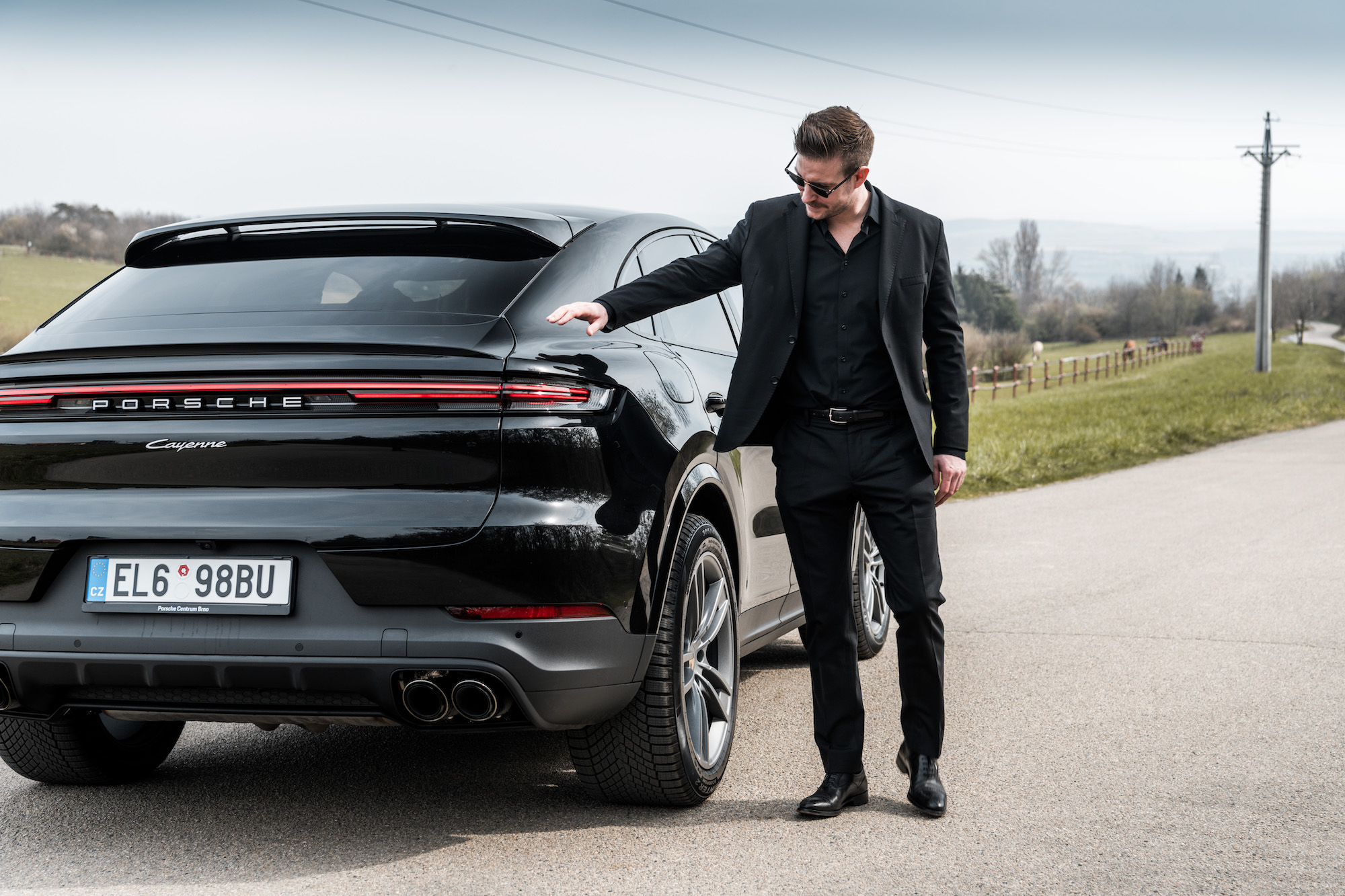 Populárního herce okouzlila verze Coupé s plug-in hybridním pohonem ...