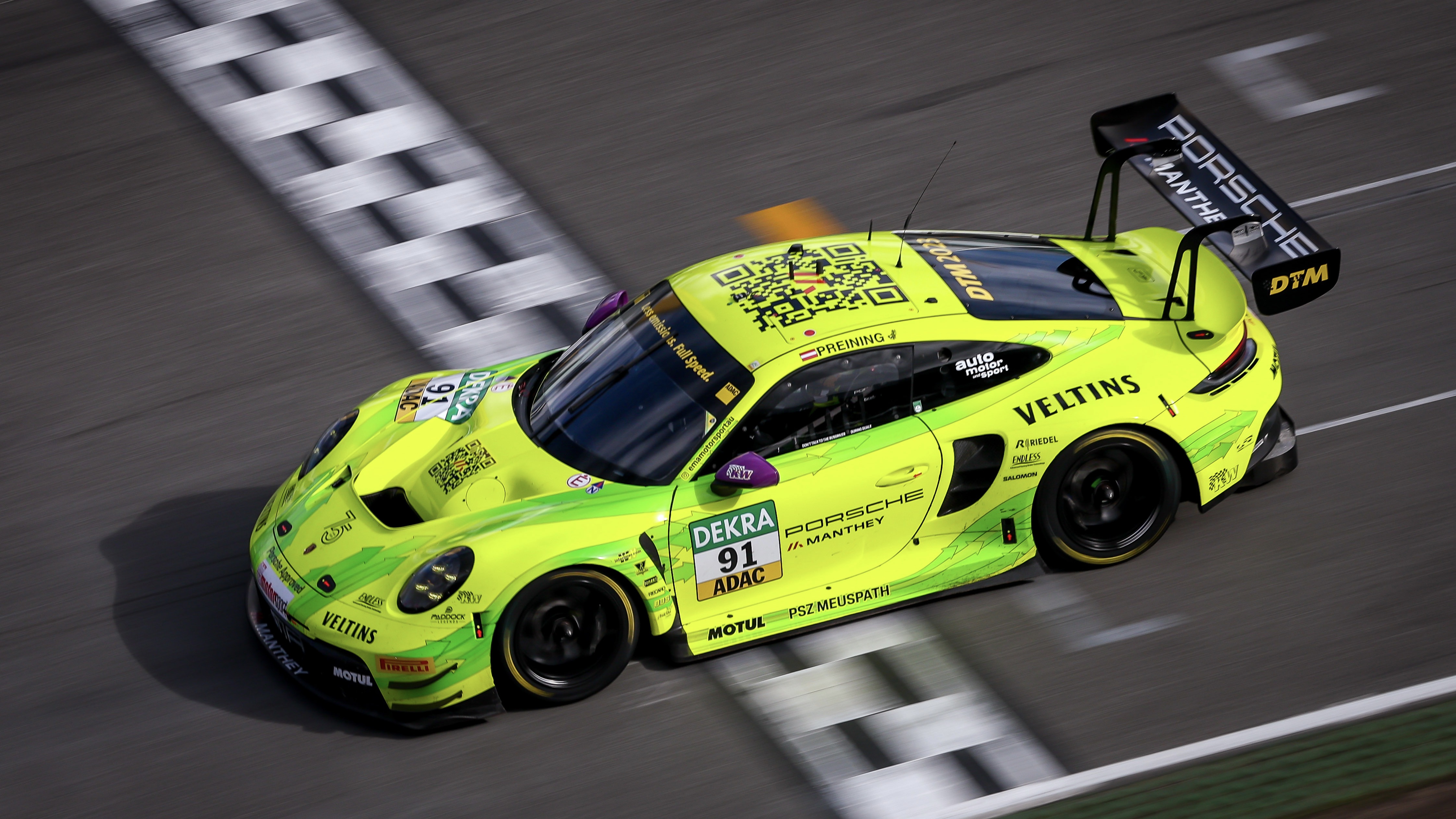 来自新晋 DTM 年度冠军 Thomas Preining 的完美收官 - Porsche Newsroom CHN