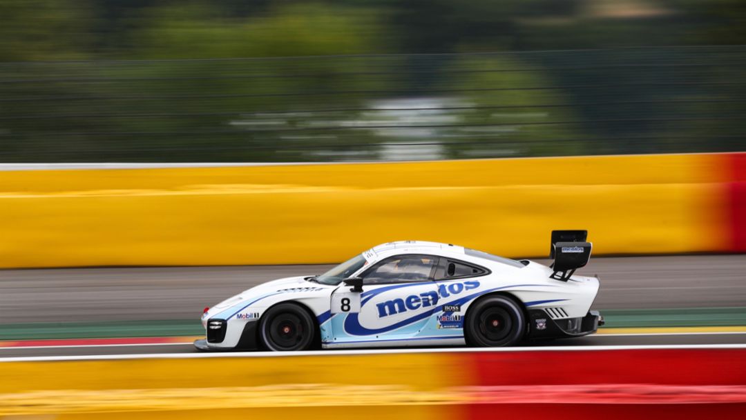Gelungenes GT2-Debüt mit Egidio Perfetti als Sieger im Porsche 935