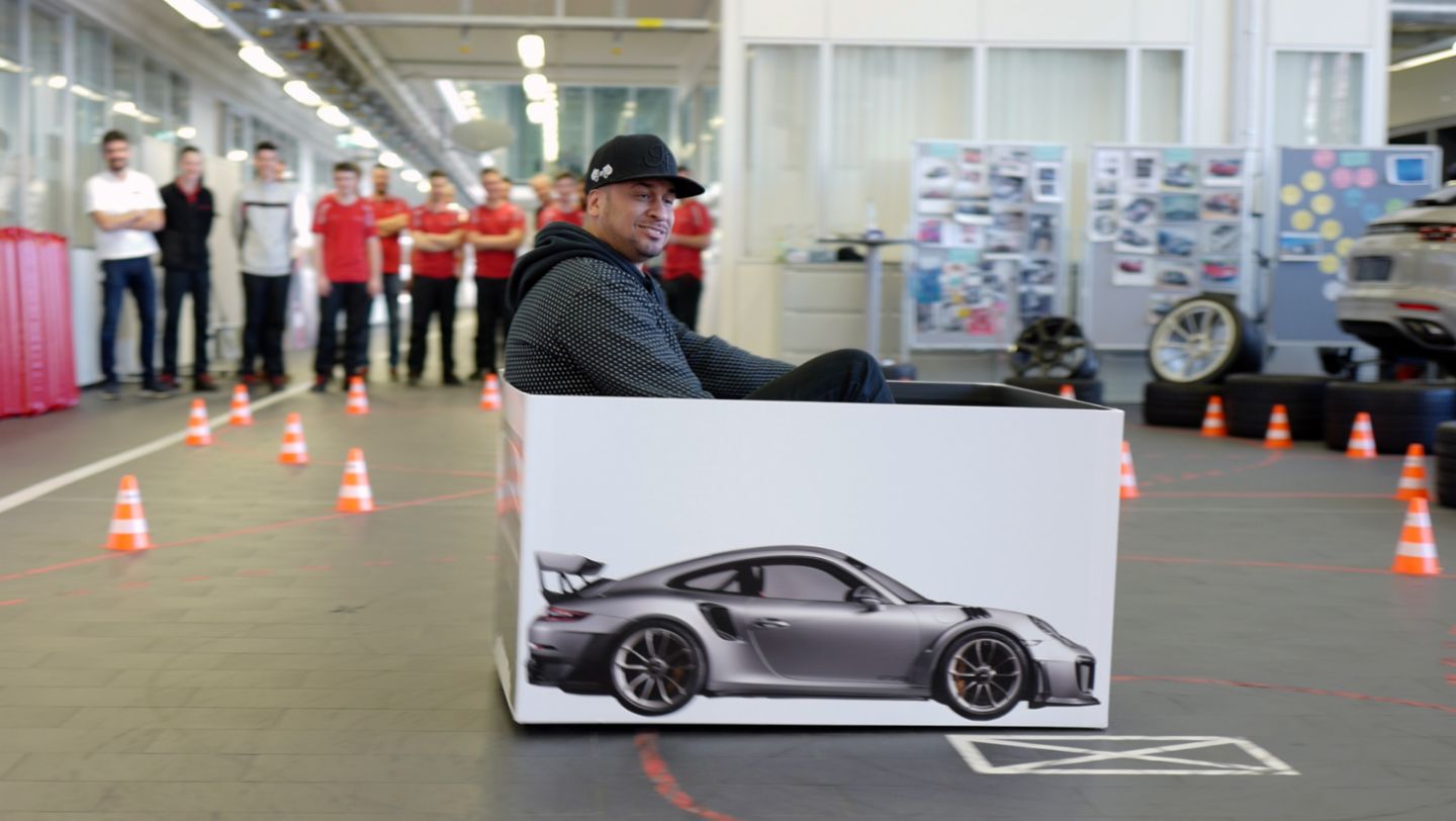 JP Performance besucht Porsche-Nachwuchs